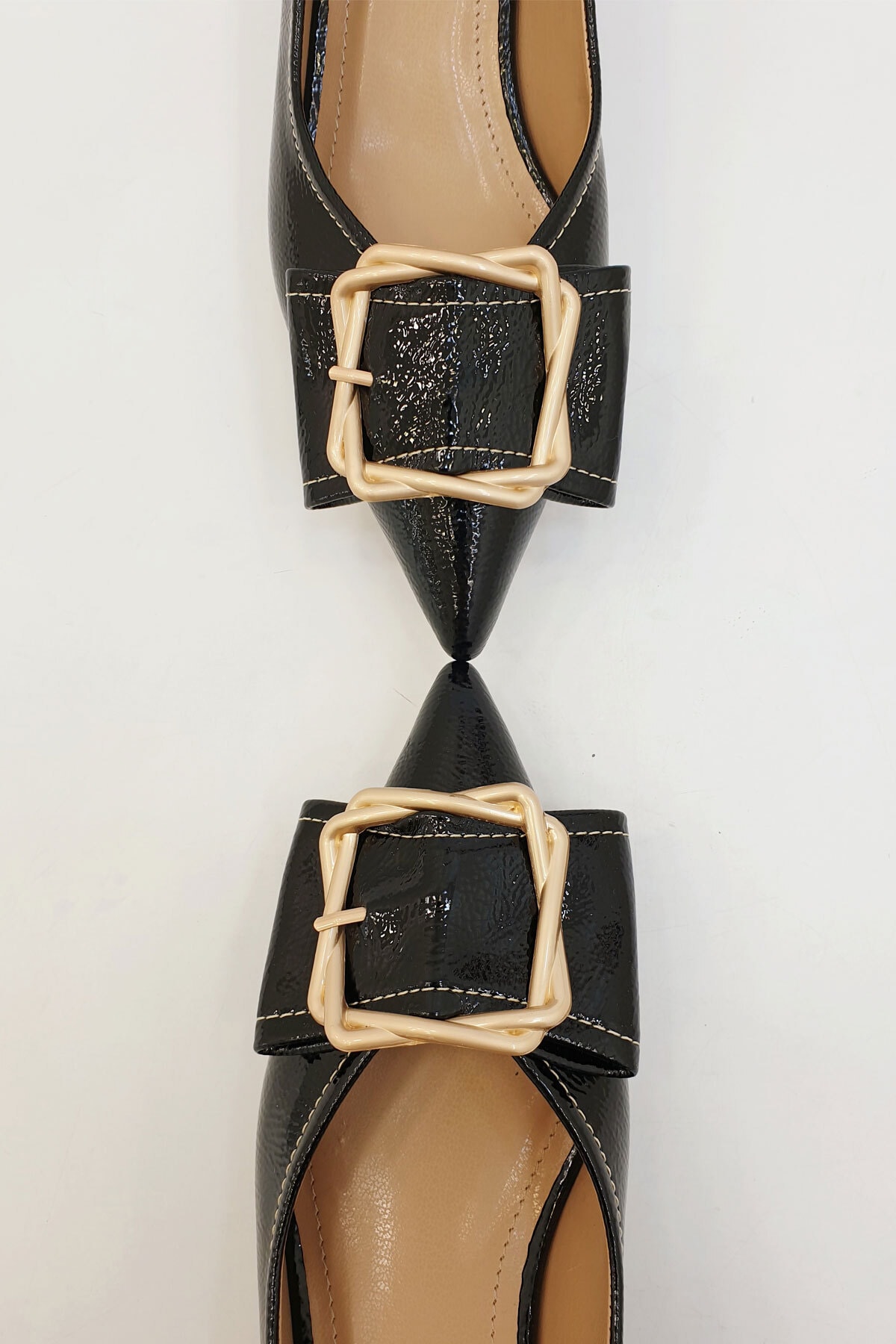 Marjin Siyah Rugan Kadın Aksiler Klasik Topuklu Ayakkabı Marjin Siyah Rugan Kadın Aksiler Klasik Topuklu Ayakkabı