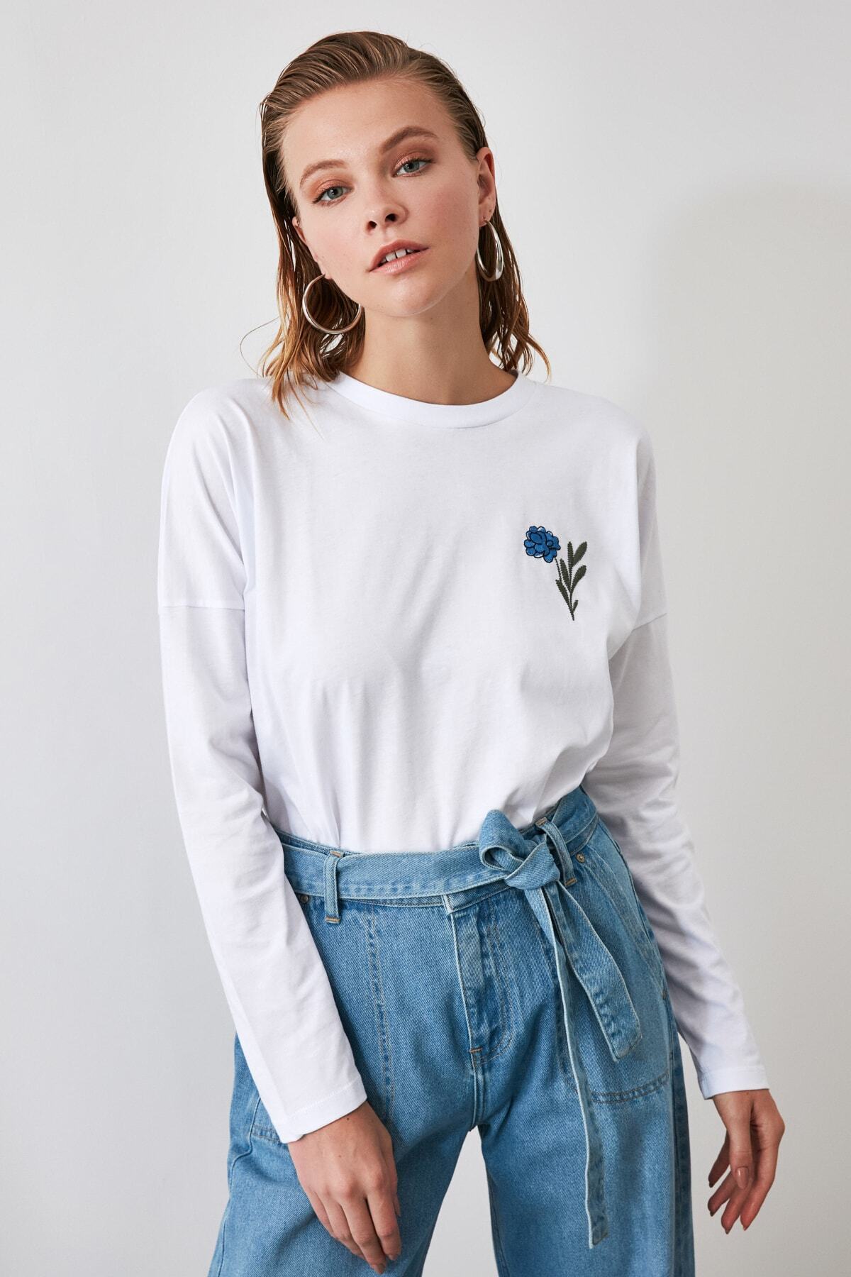 Trendyolmilla Beyaz Ön ve Sırt Nakışlı Basic Uzun Kol Örme T-Shirt ...