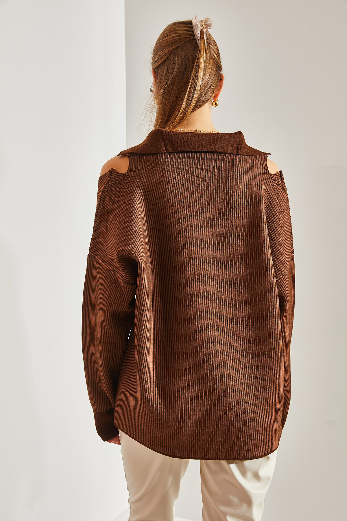 Bianco Lucci Women's Shoulder Low-cut Collar Knitwear Cardigan - Trendyol