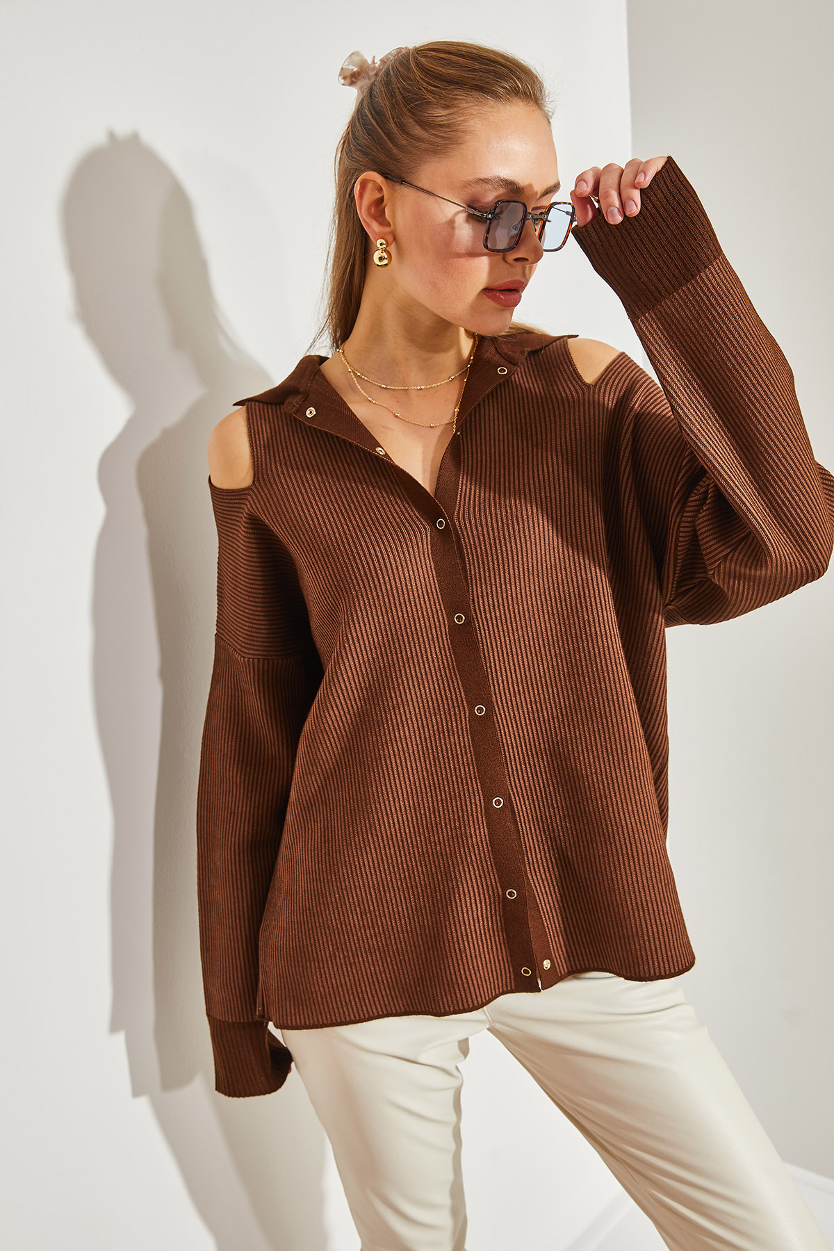 Bianco Lucci Women's Shoulder Low-cut Collar Knitwear Cardigan - Trendyol