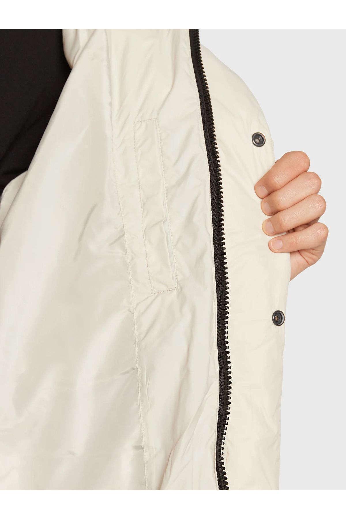 Calvin Klein Bold Disrupted Logo Erkek Kaban J30j321913 Acf Fiyatı