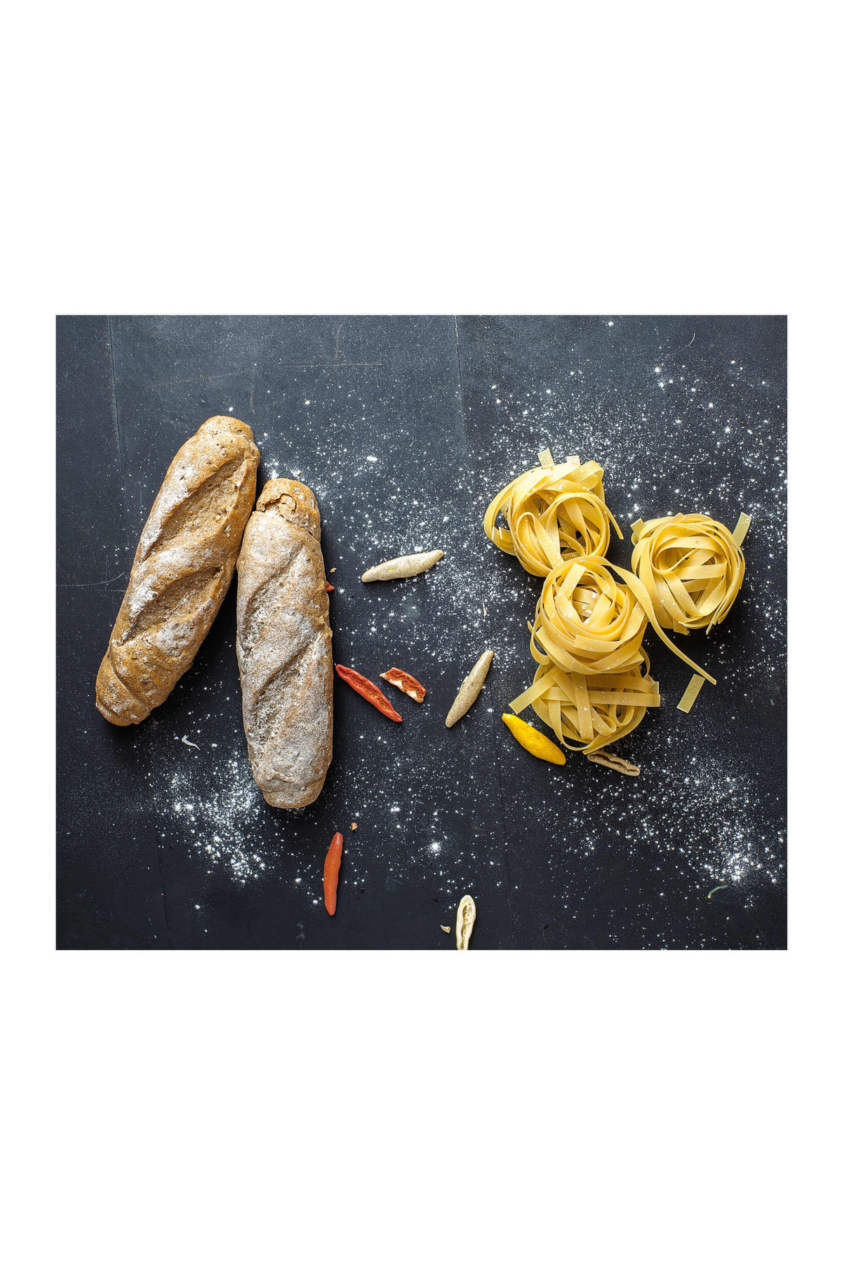 Mumu Dizayn Cam Kesme Tahtası Ve Sunum Tablası | Siyah Zemine Makarna ve Ekmek Desenli ...