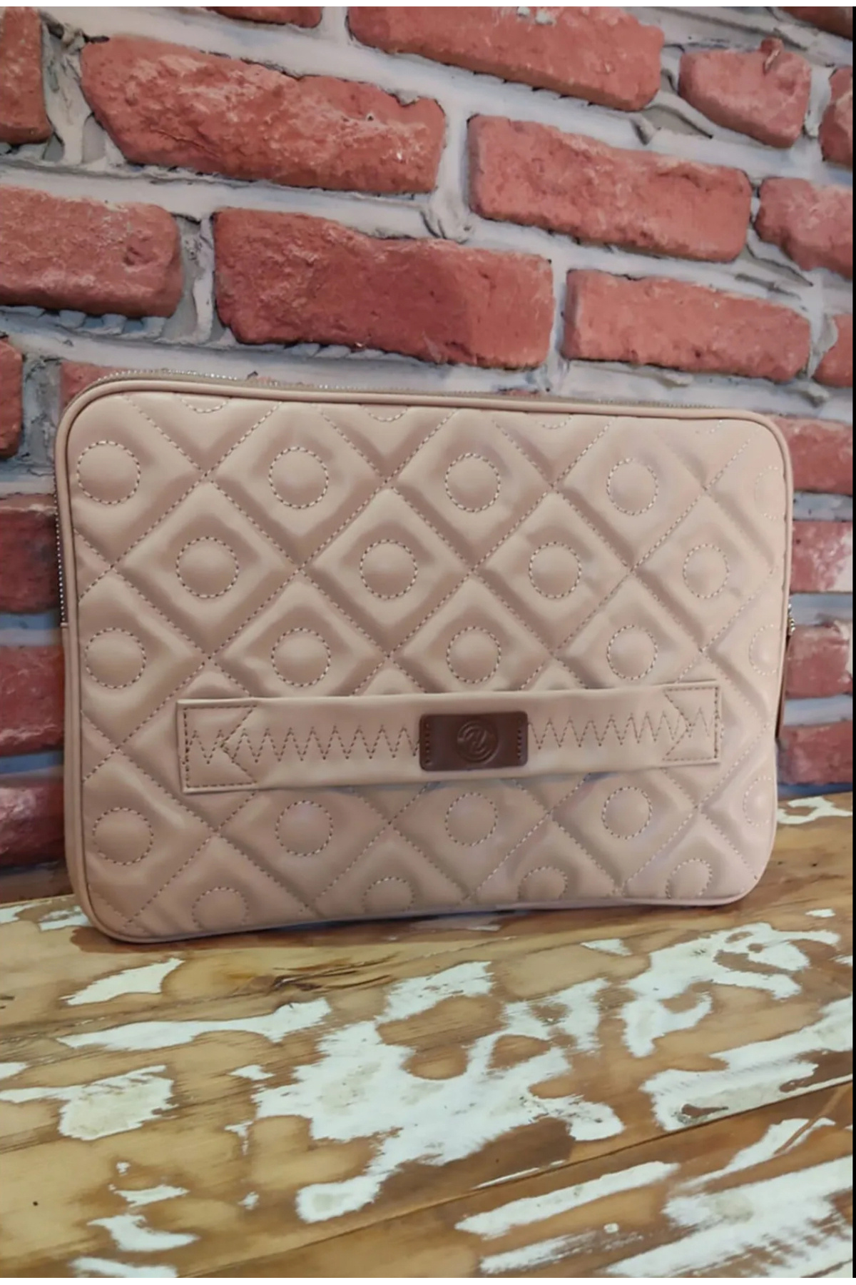 ERVANDO Unisex 15.6 Inç Uyumlu Kapitone Laptop Kılıfı Vizon Fiyatı ...
