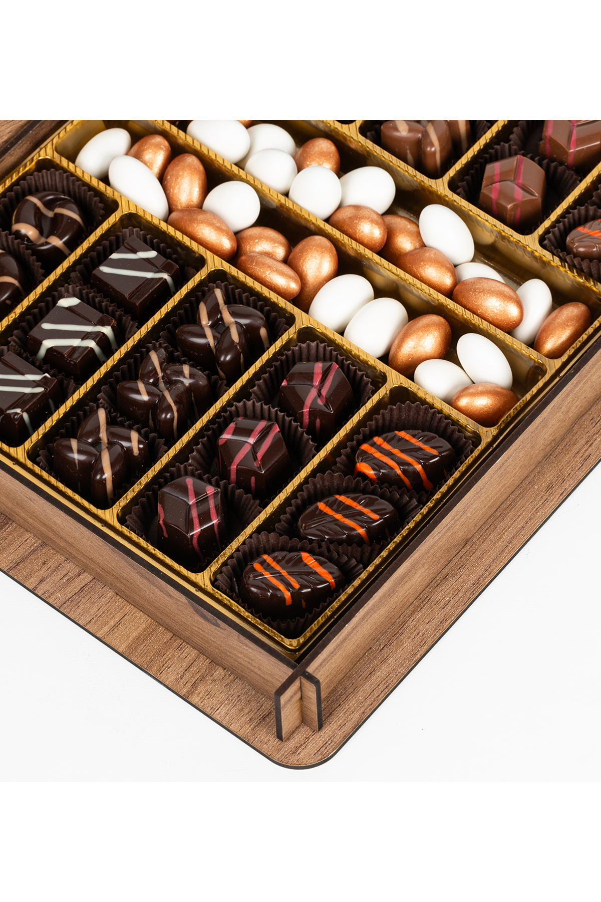 CARON CHOCOLATE Kişiye Özel Ahşap Kutuda 30'lu Special Çikolata Ve ...