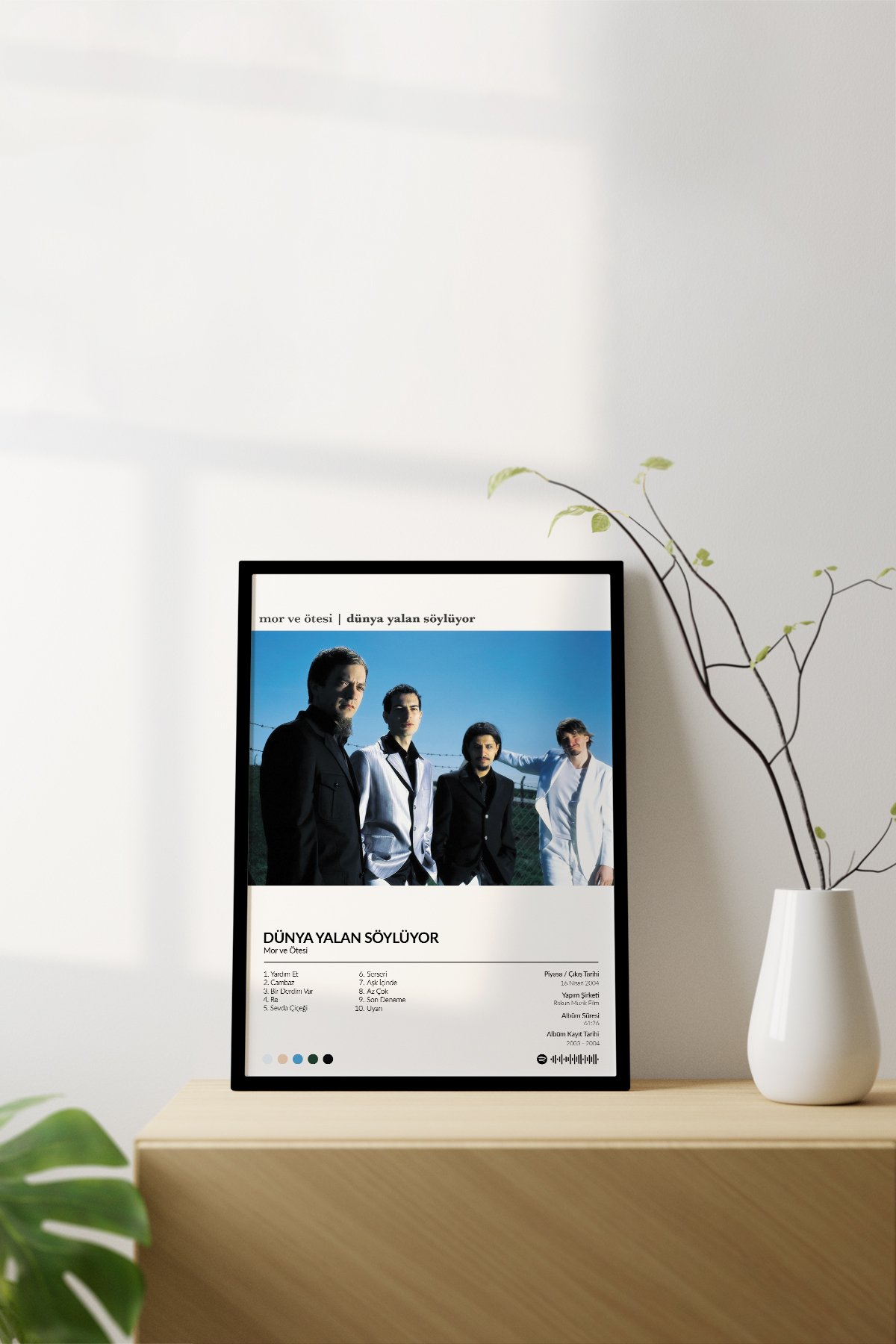 House Gorgeous Mor Ve Ötesi Dünya Yalan Söylüyor Albümü Siyah Çerçeveli ...
