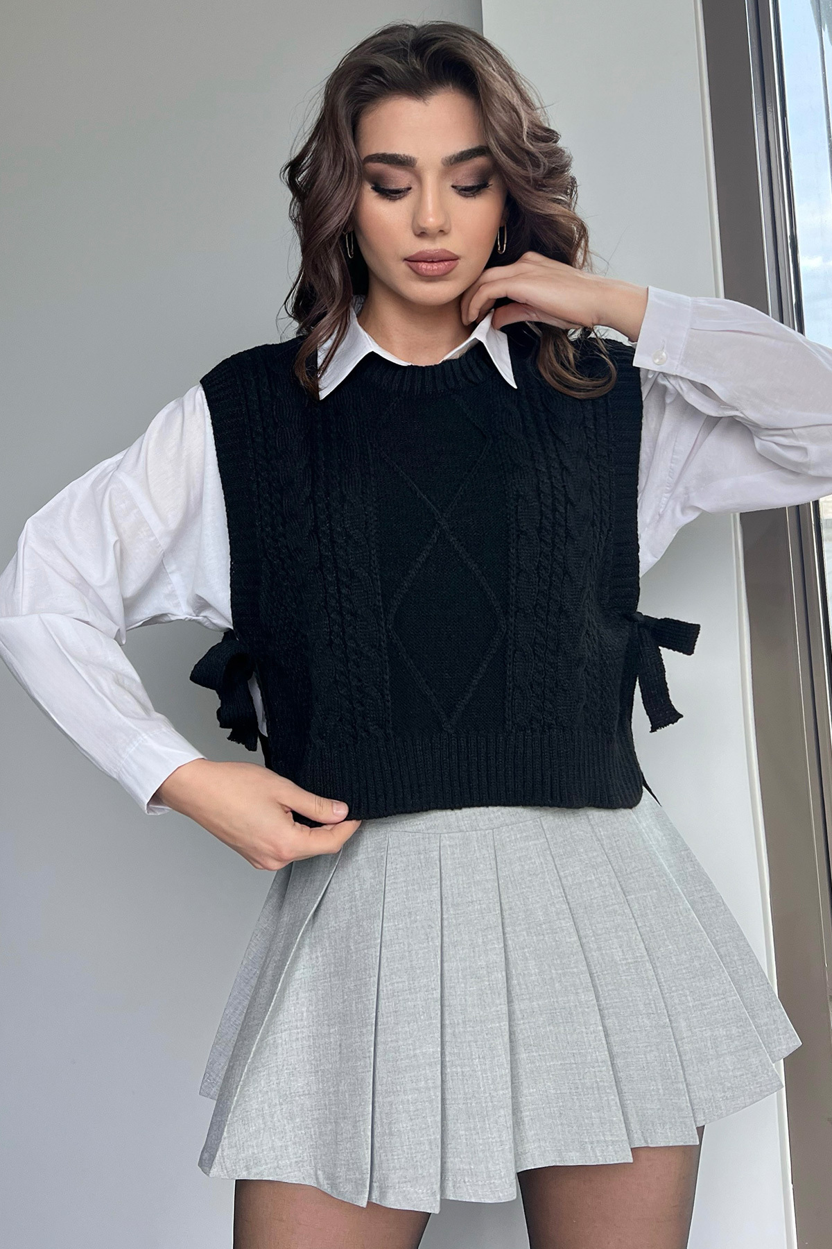 Julude Siyah Kadın Bisiklet Yaka Yan Bağlamalı Örgü Desenli Triko ...