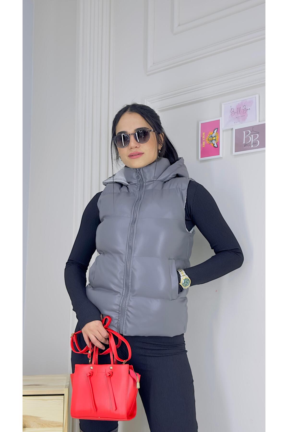 BallBee Kadın Gri Fermuarlı Kapüşonlu Deri Yelek Fiyatı, Yorumları - Trendyol