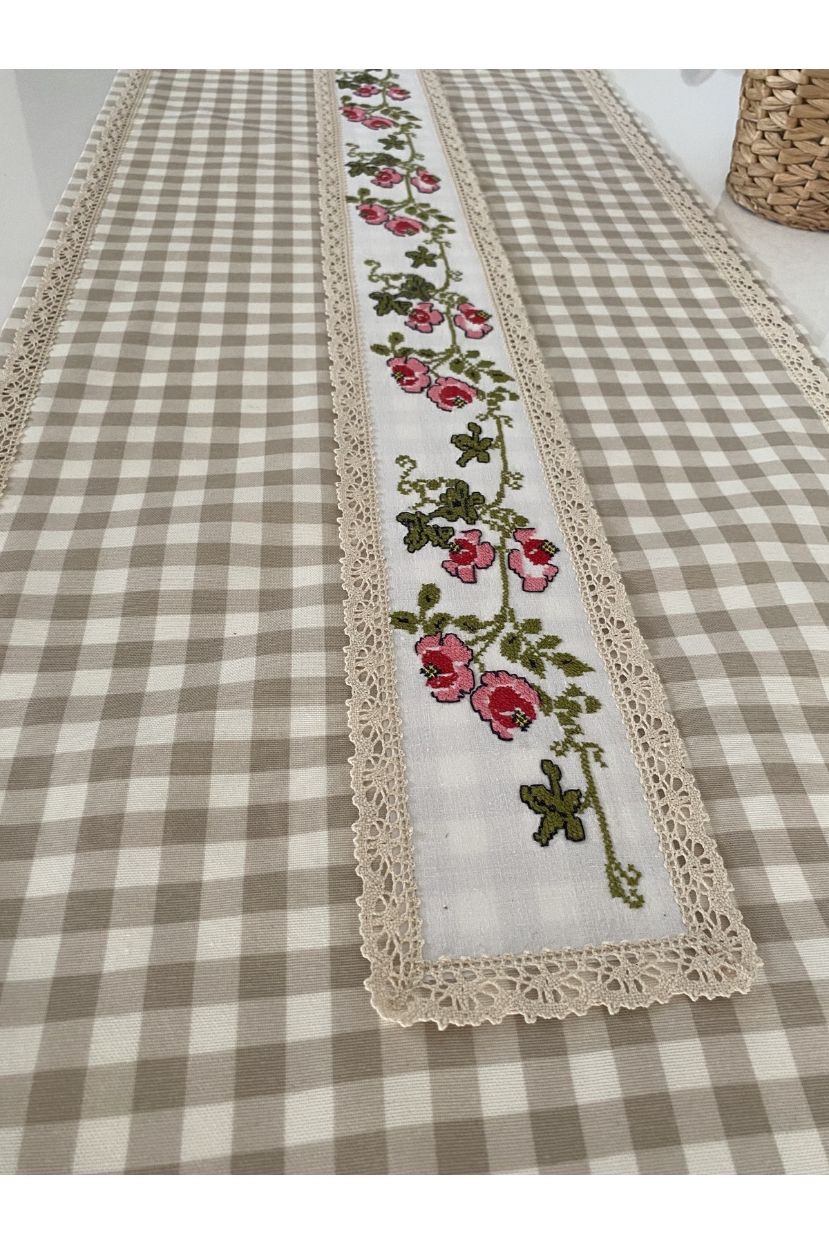 NESLİHAN HOBİ ATÖLYESİ El işlemeli Otantik Kanaviçe Runner Masa Örtüsü ...