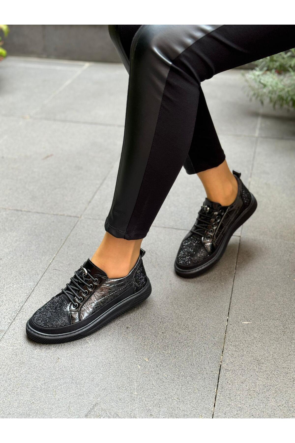 DİVA Diva Taşlı Paraşüt Kumaş Kadın Günlük SporFiyatı, Yorumları - Trendyol