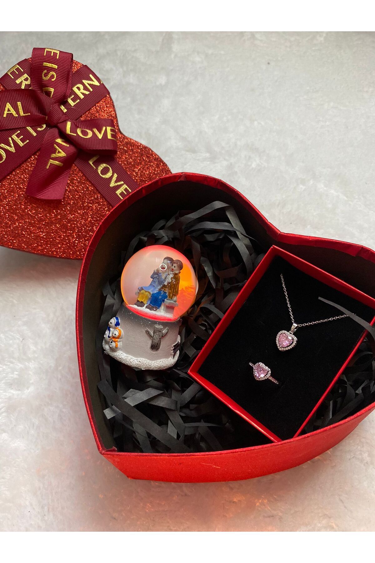 Çelik Sevgililer günü hediyelik set (kolye ciddi ilişki yüzüğü ve kar ...
