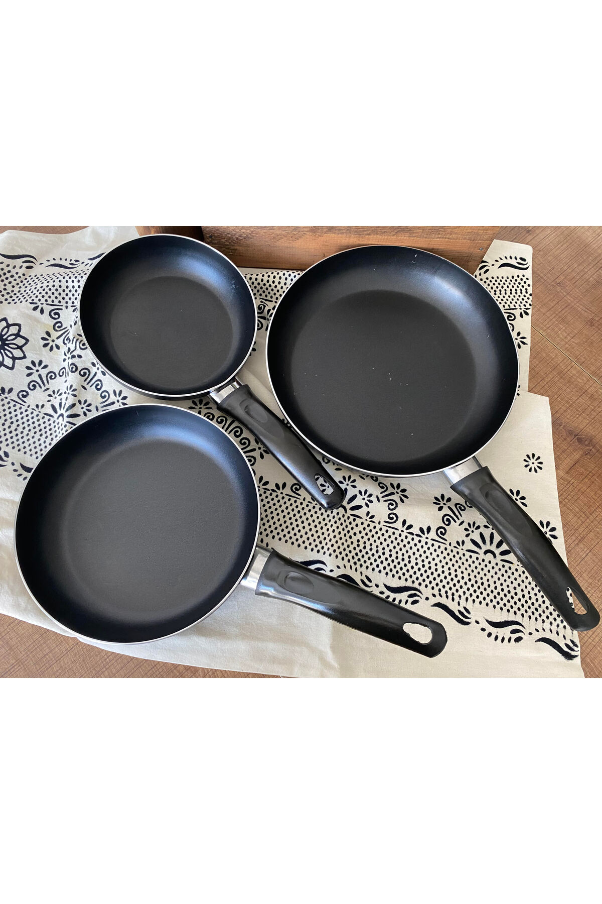GURKAN Teflon Tava Seti 18+22+26 Cm Siyah Renk Teflon Tava Seti Yanmaz Yapışmaz 3'lü Tava Seti ...