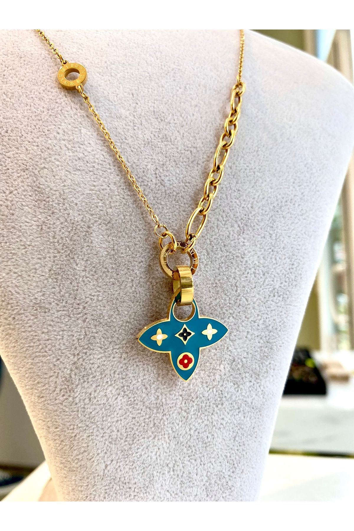 Lilyum Aksesuar Yonca Marka Model Gold Altın Sarı Renk Zincirli Çelik ...