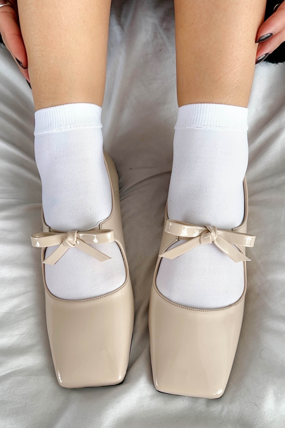 Shoebutik Maria Bej Rugan Balerin Burun Fıyonk Detay Babet - Fiyatı ...