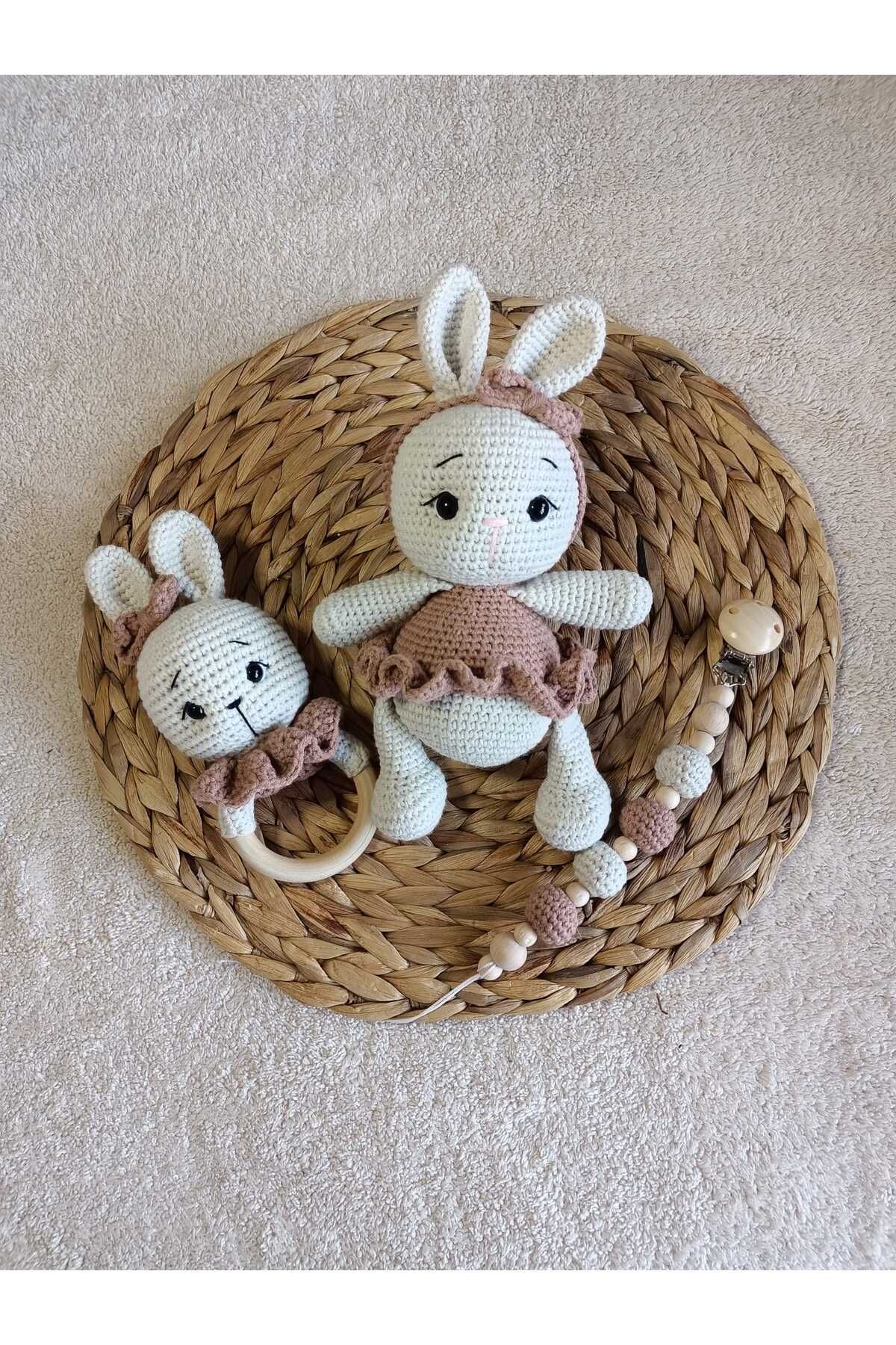 USTAHOBİEVİ Amigurumi tombik tavşan uyku arkadaşı çıngırak emzik ... USTAHOBİEVİ Amigurumi tombik tavşan uyku arkadaşı çıngırak emzik ...