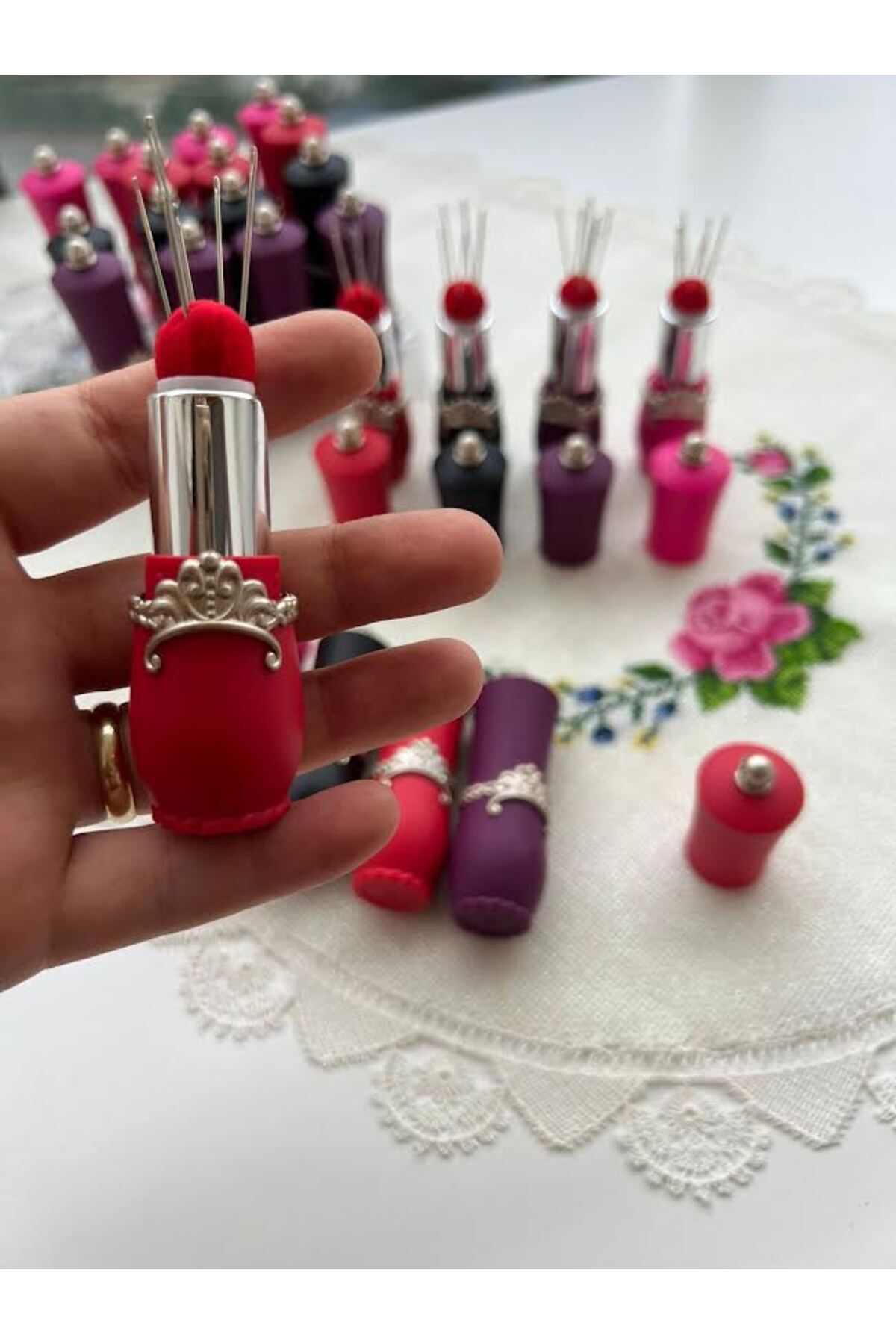 FİYONA Kırmızı Ruj İğnelik Fiyatı, Yorumları - Trendyol