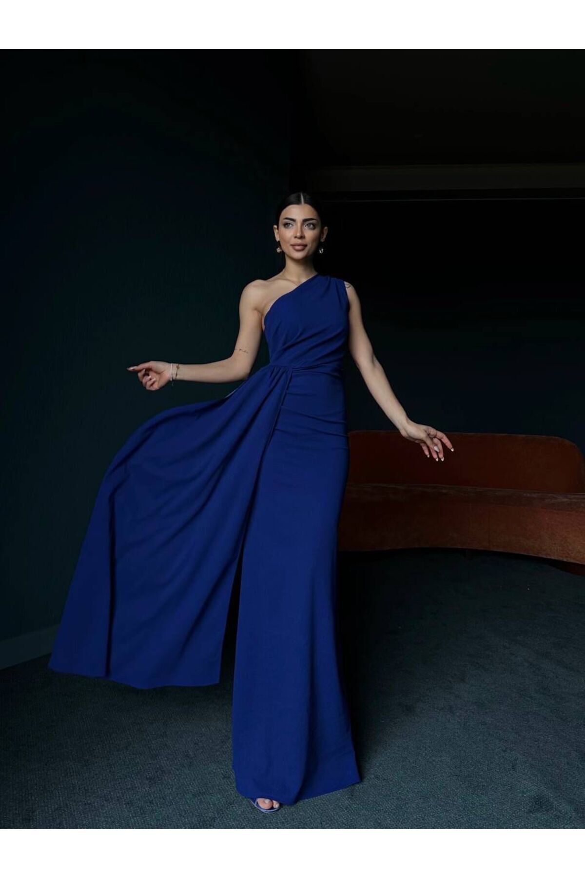 PHYSKOS Pelerin Detay Maxi Elbise Fiyatı, Yorumları - Trendyol