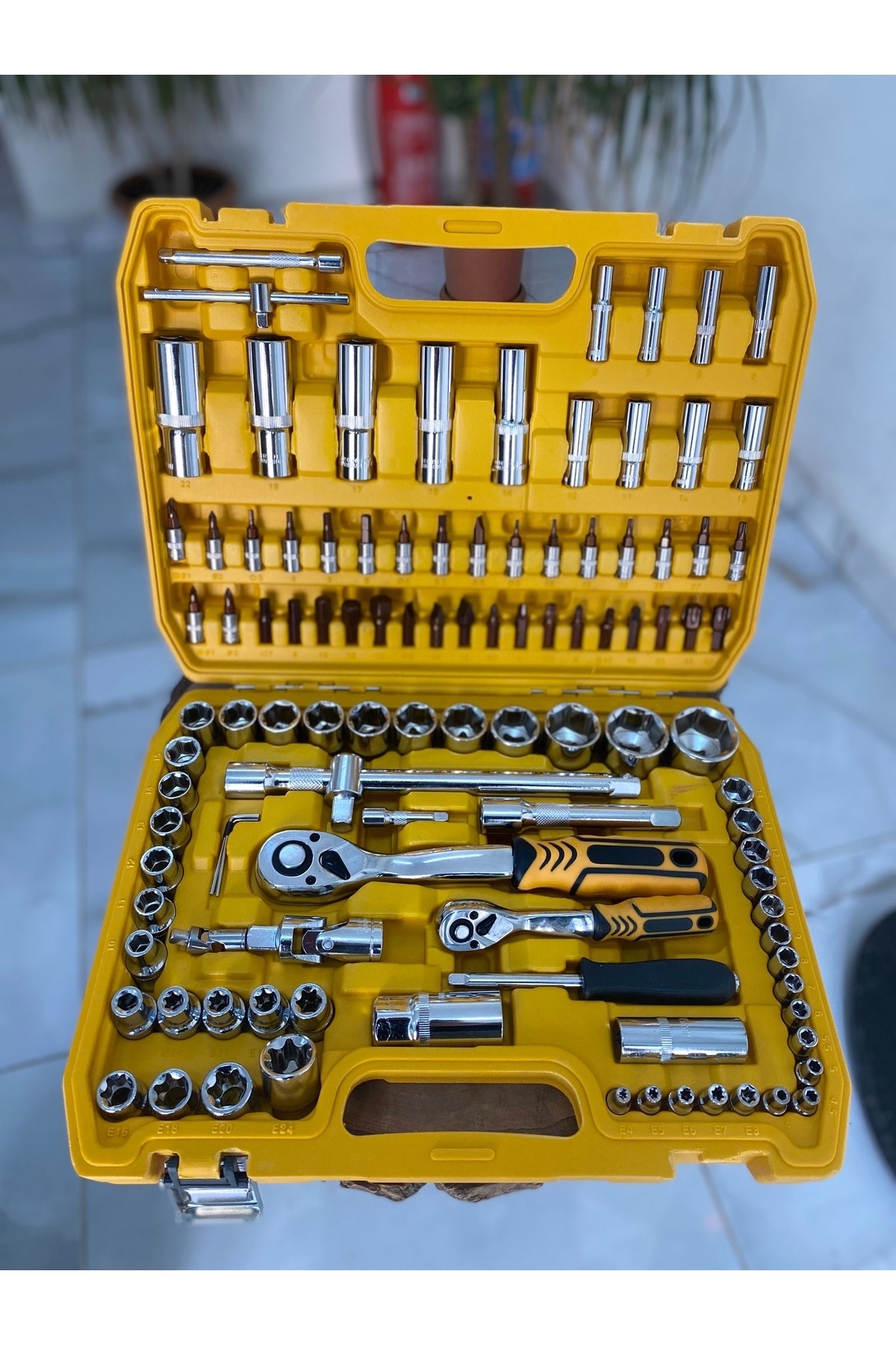 new power plus 108 Pcs Tam Profesyonel Parlak Lokma Takımı 1/2-1/4 (108 ...