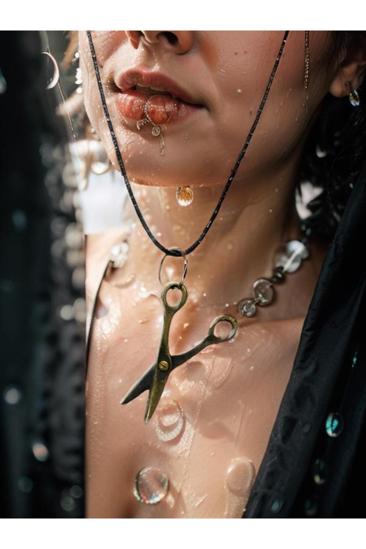 whocares Unisex Kolye Antik Renk Makas Sembollü Zarif ve Şık Kaliteli - Fiyatı, Yorumları