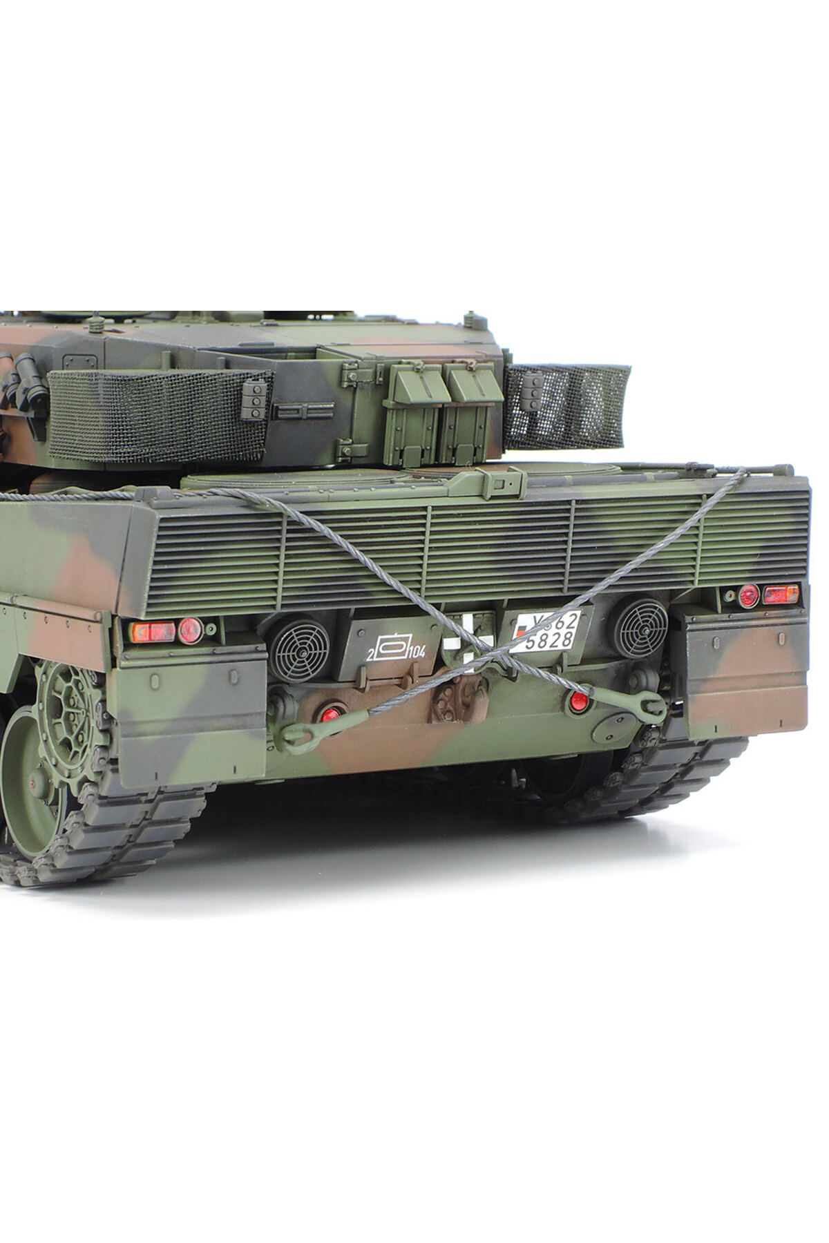 TAMIYA 1/35 German Leopard 2 A6 Plastik Tank Maket Kiti, Demonte Hobi ...