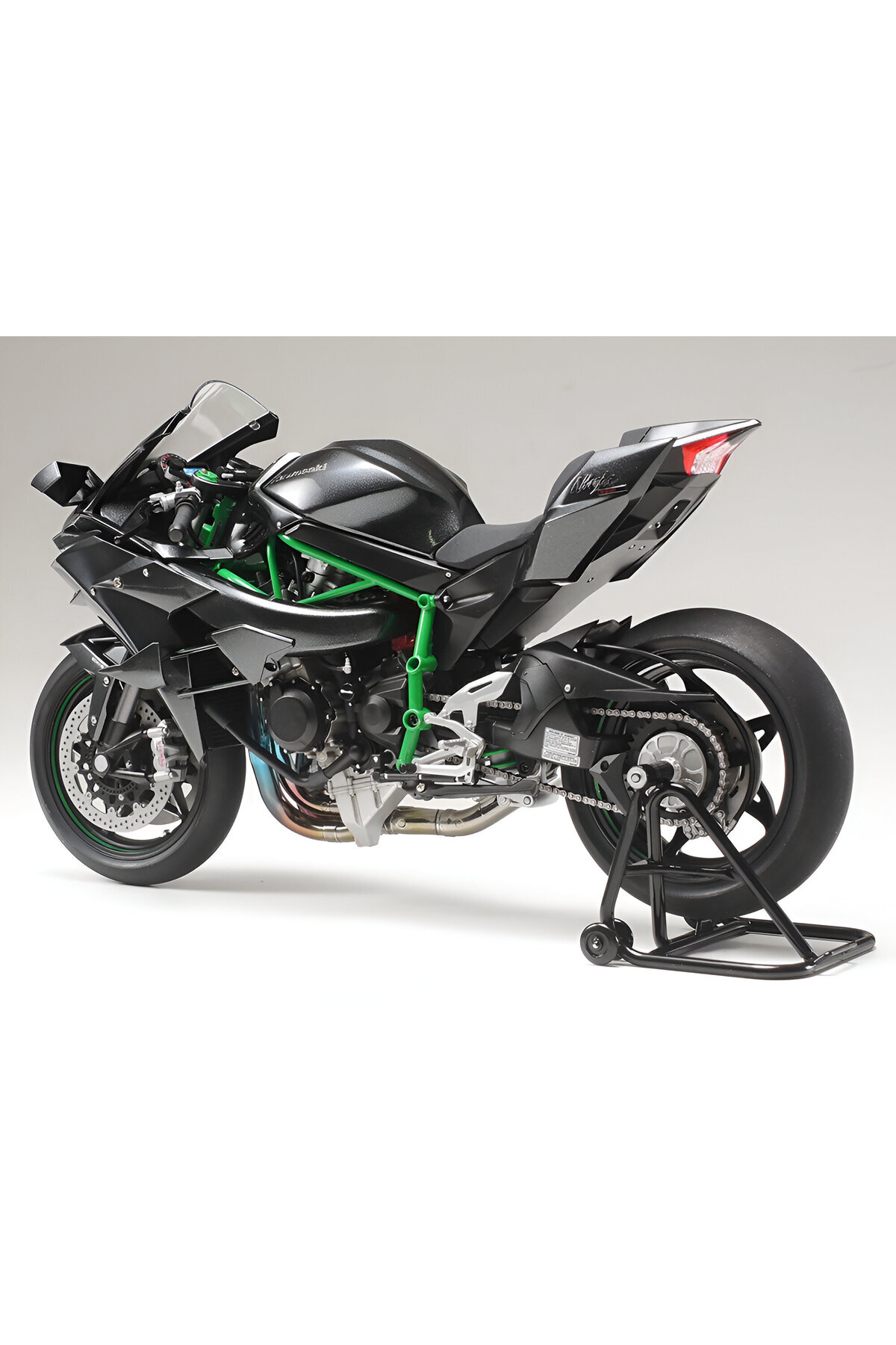 TAMIYA 1/12 Kawasaki Ninja H2R Plastic Motorcycle Model Kit, Disassembled Hobby Set - Trendyol