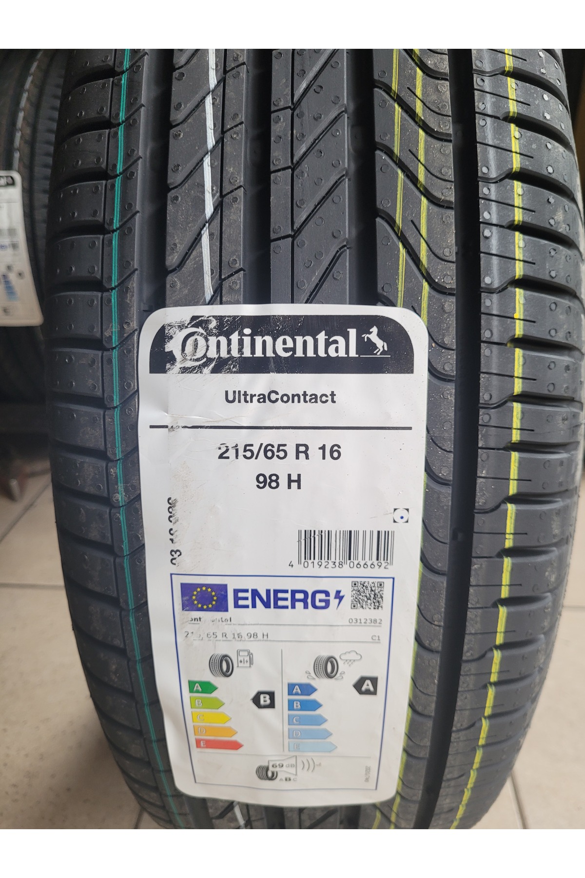 Continental 215/65R16 Continental Ultra Contact 98H Set olarak (4 ADET) A serisi 69db 2024 ...
