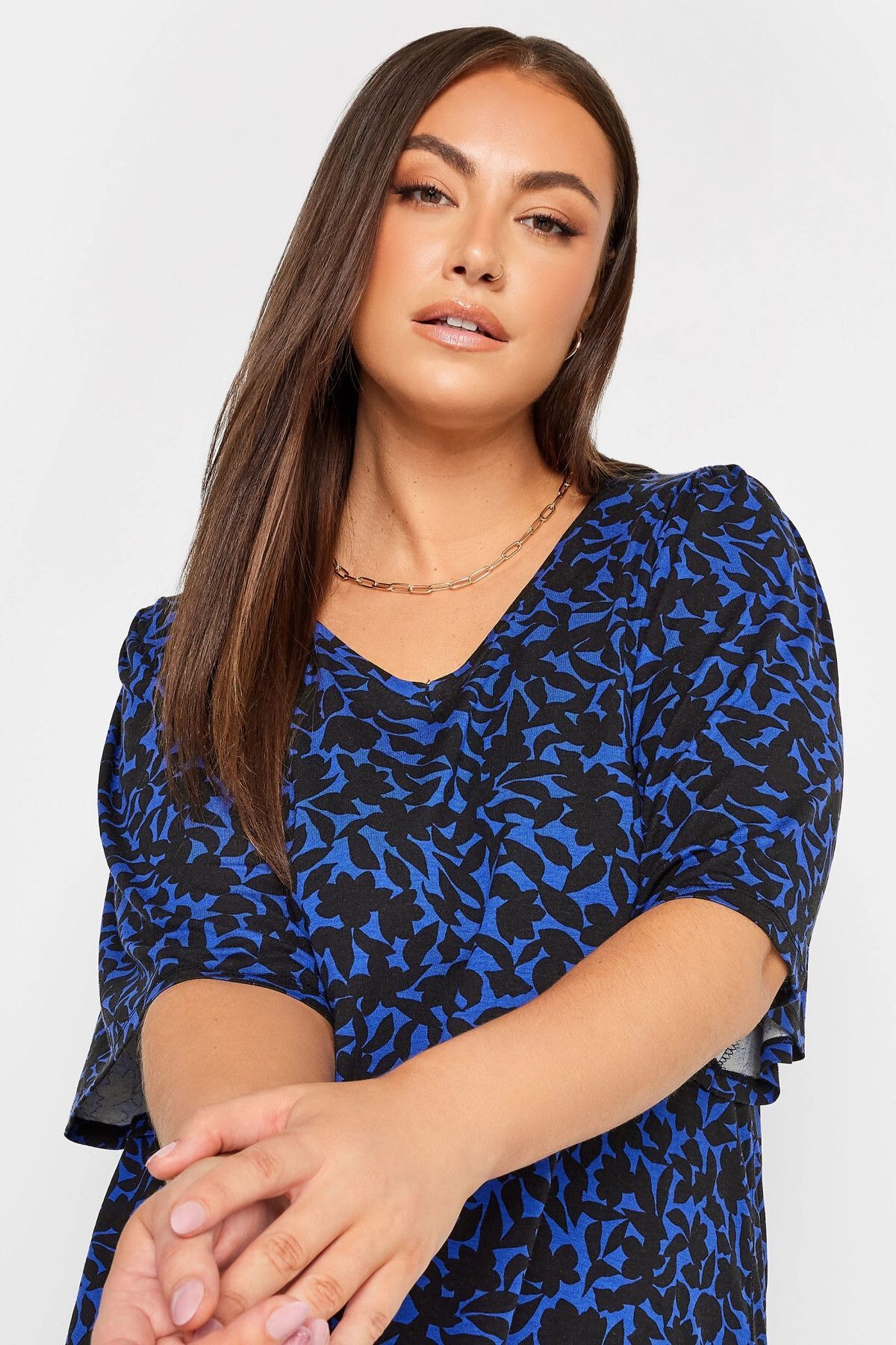 Stil Diva Büyük Beden V Yaka Desenli Asimetrik Kesim Likralı Bluz ...
