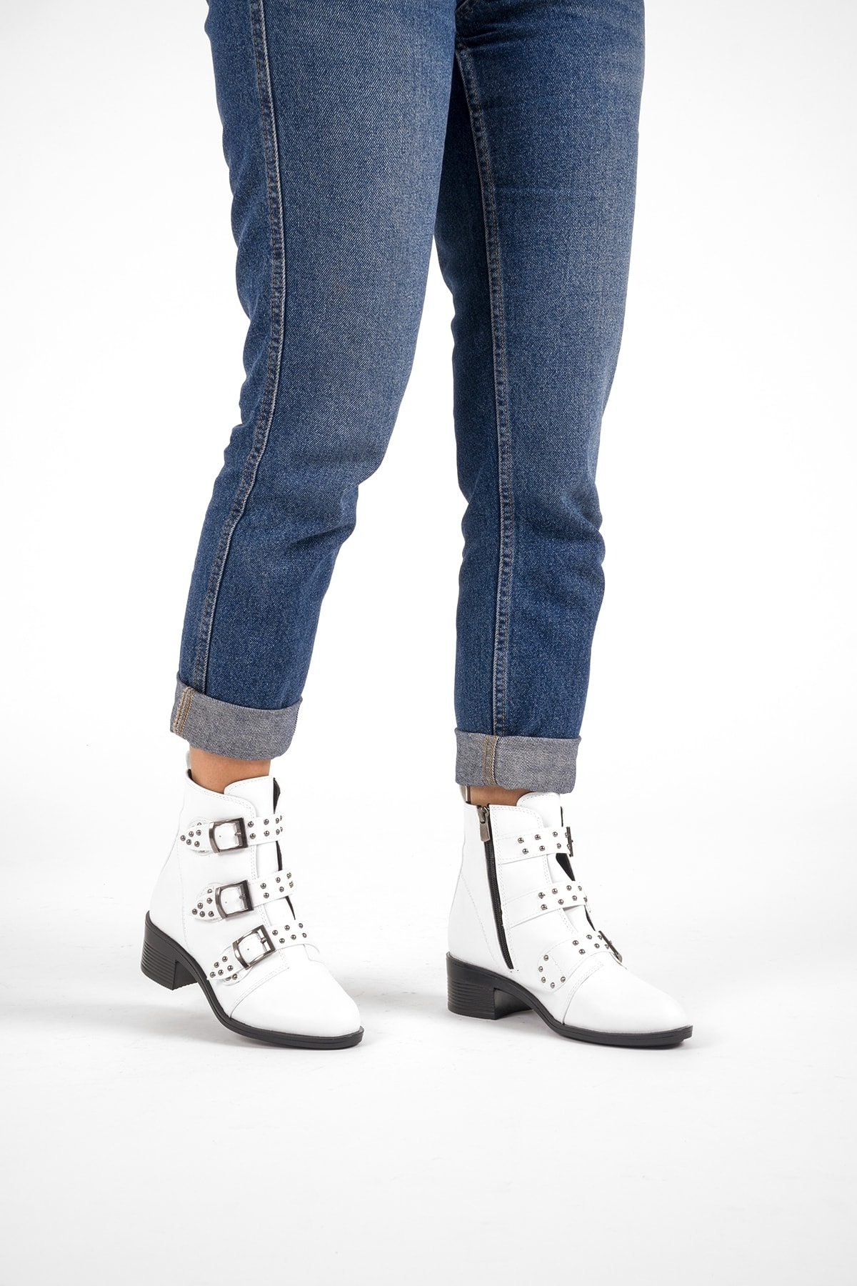 Ayax Kadın Beyaz Bot