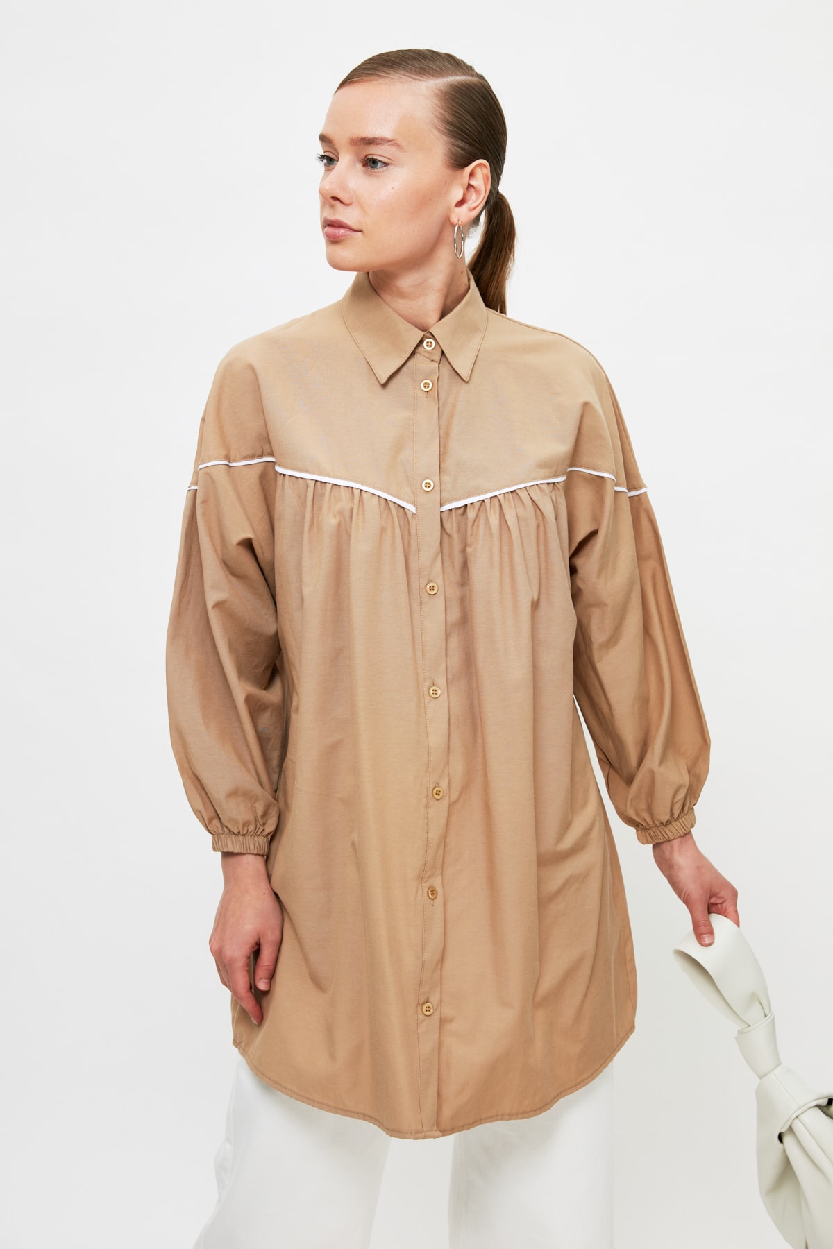 TRENDYOL MODEST Bej Gömlek Yaka Biye Detaylı Tesettür Tunik ...