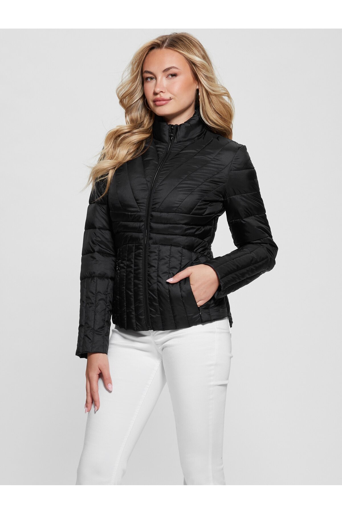 Guess Valeria Kadın Mont Fiyatı, Yorumları - Trendyol