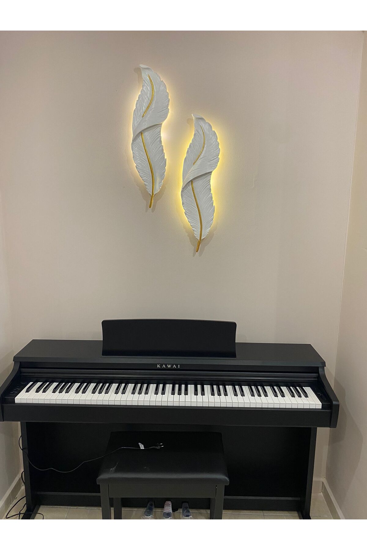 Mubu Home Dekoratif Tüy Şekilli Duvar Tipi Aplik - Modern Ledli Pilli ...