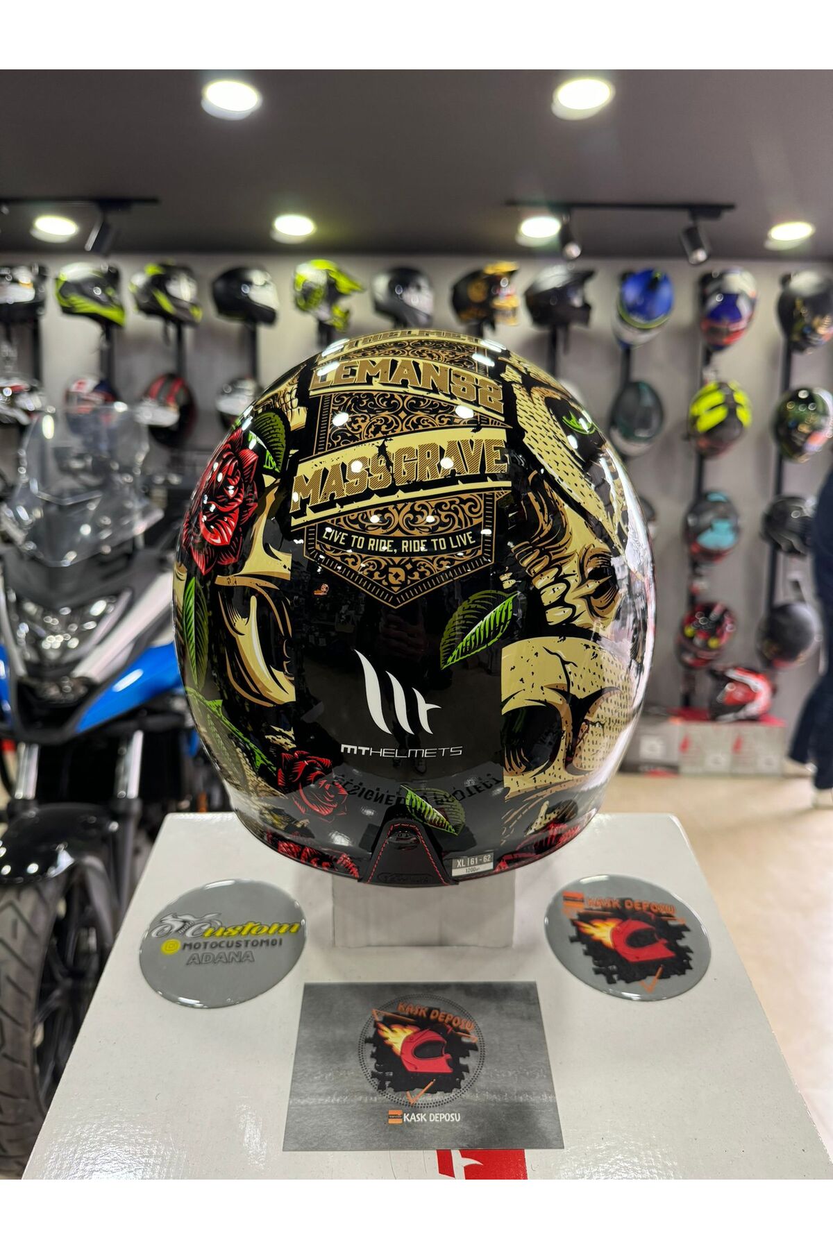 MT Helmets Le Mans 2 SV S Breakout B9 Parlak Yarım Kask - Fiyatı, Yorumları