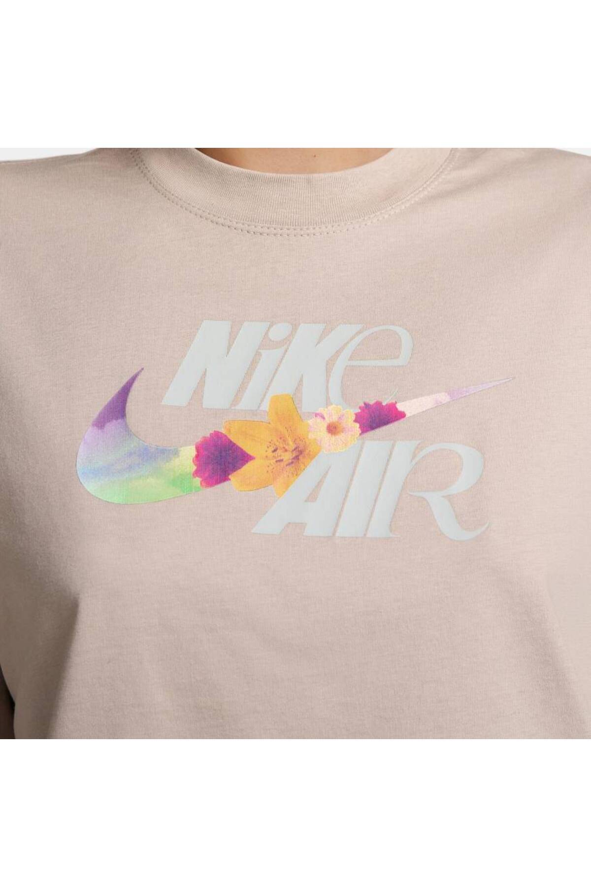 Nike Sportswear Boxy Short-Sleeve Kadın geniş kadın çiçek logolu ...
