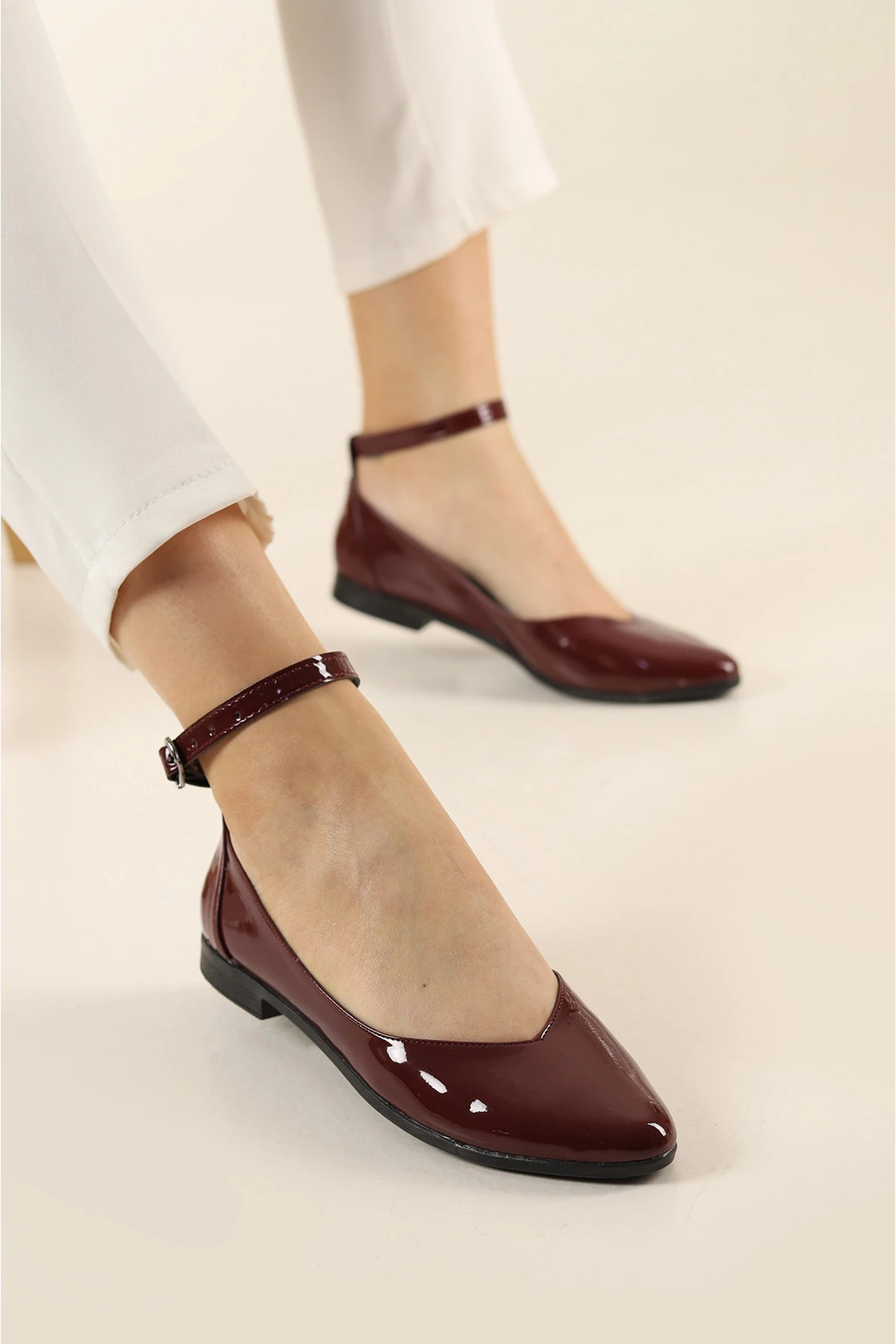 apelles Shoes Kadın Bilekten Tokalı Babet Fiyatı, Yorumları - Trendyol