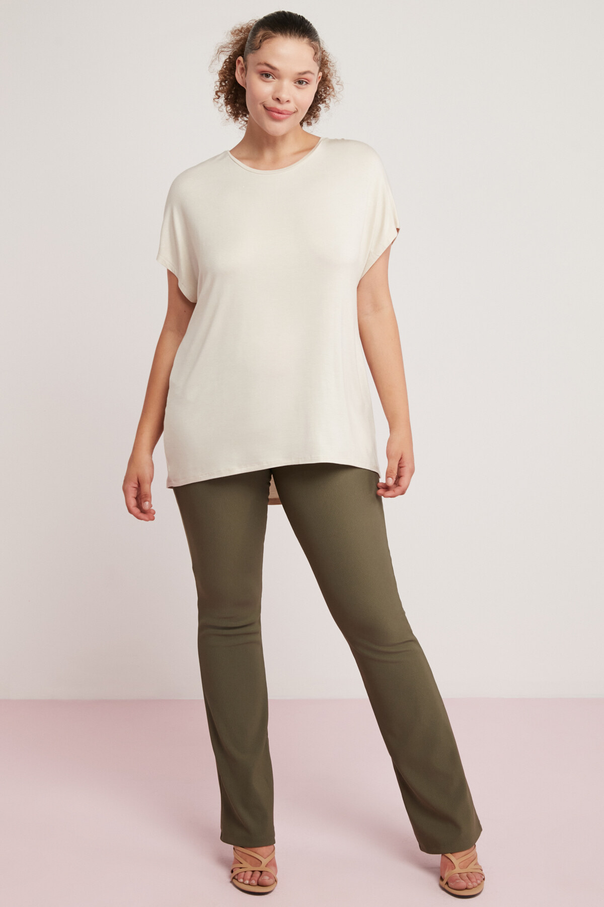 ETHIQUET Amanda Kadın Viskon Karışımlı Dökümlü Oversize Bej Büyük Beden ...