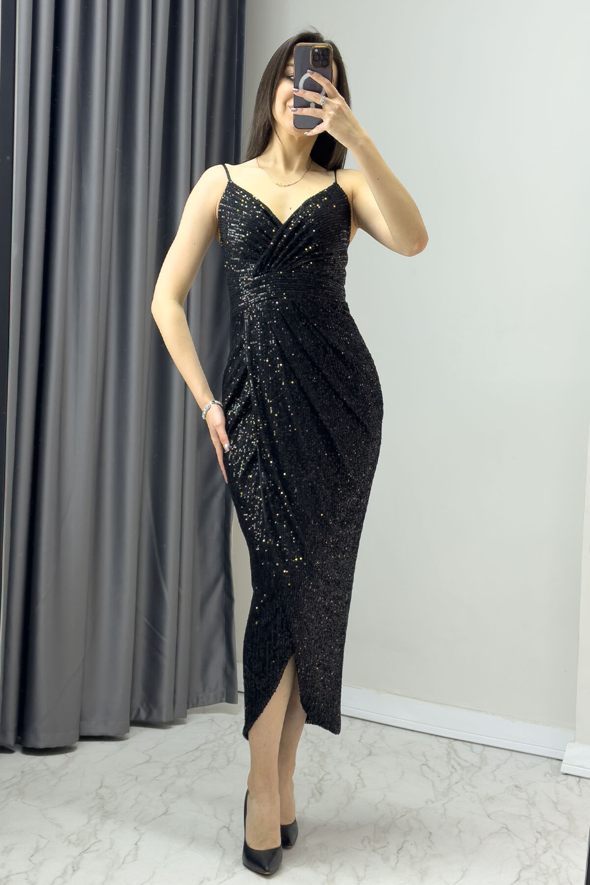 Elbise Delisi Kadın Askılı Pul Payet Kruvaze Yırtmaçlı Abiye Elbise ...