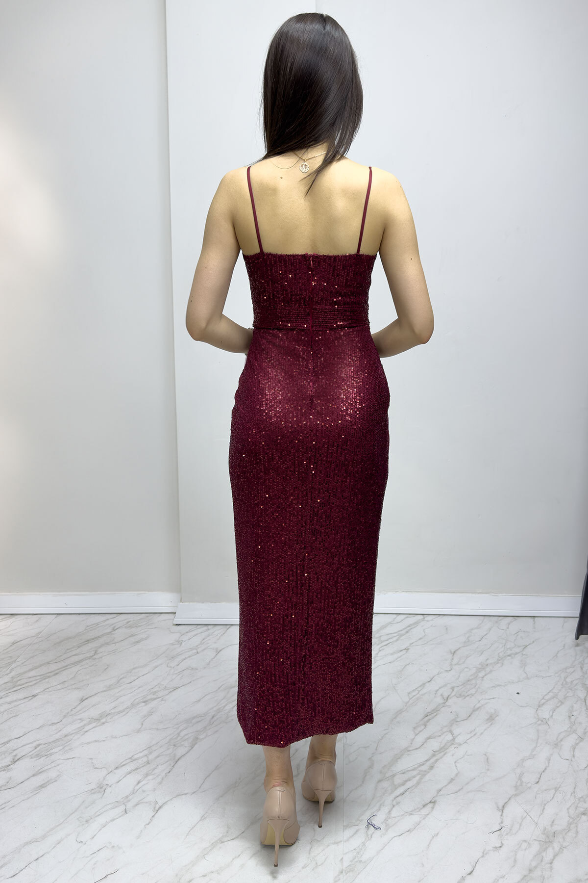 Elbise Delisi Kadın Askılı Pul Payet Kruvaze Yırtmaçlı Abiye Elbise ...