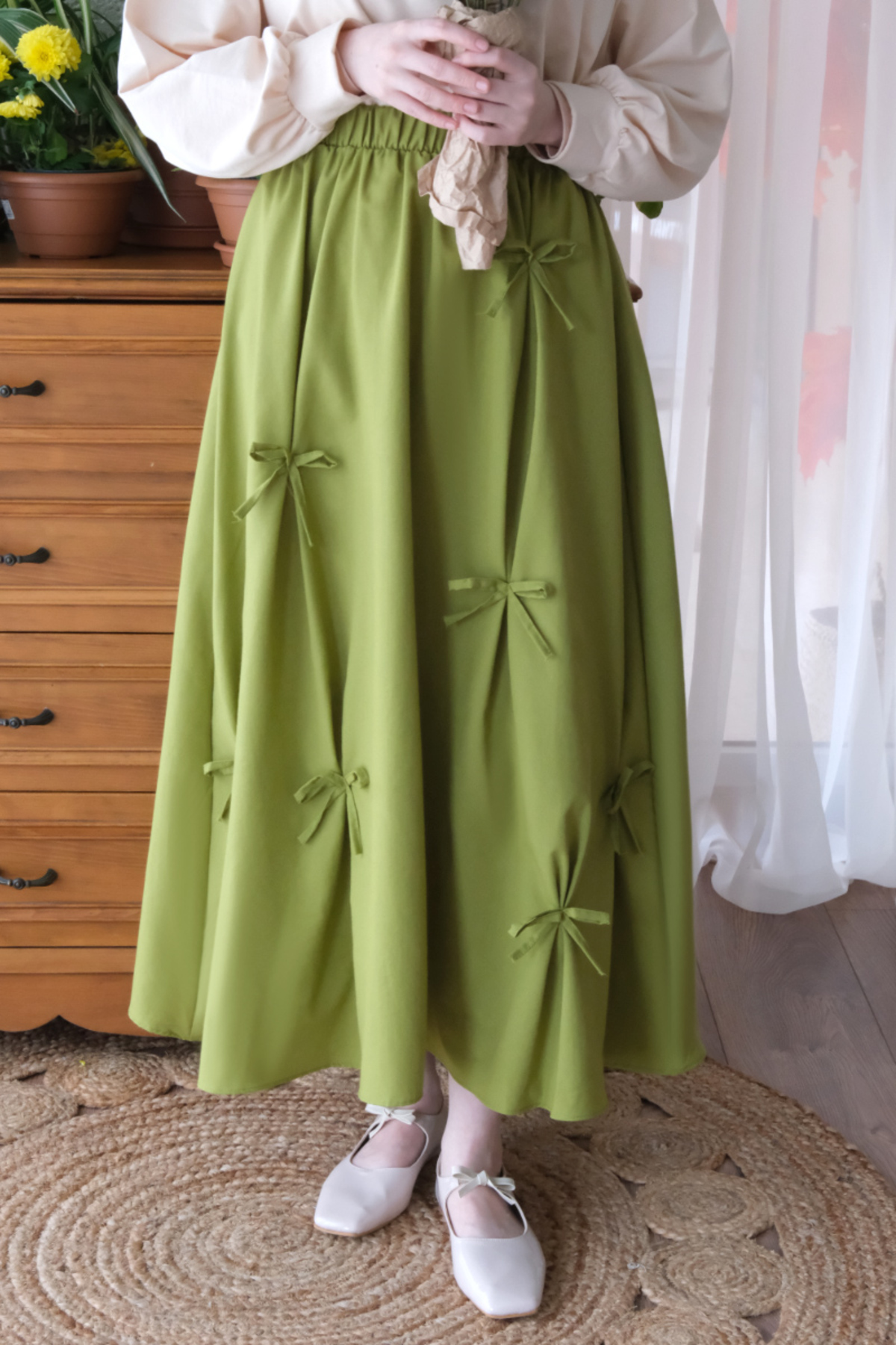 ceylan otantik Cream Pistachio Green Crop Top and Bow Detailed Skirt ...