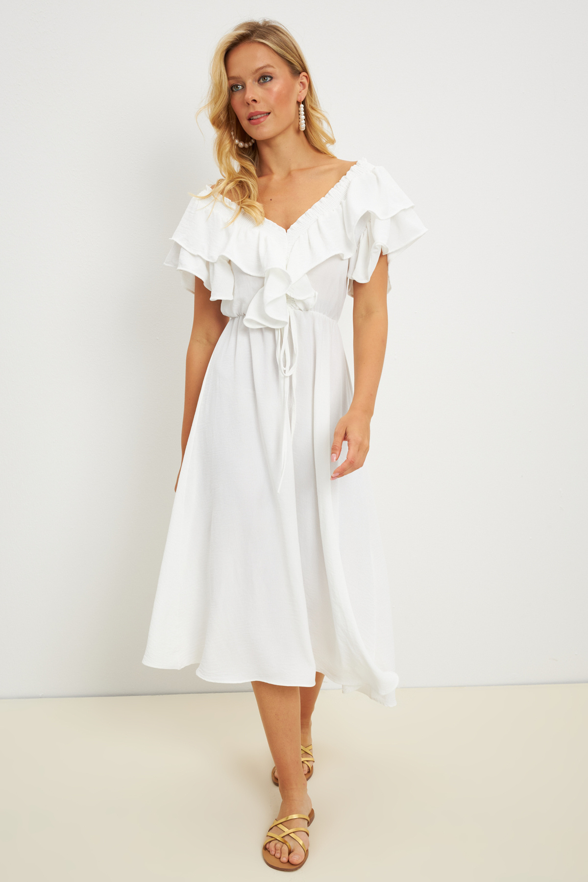 Cool & Sexy Kadın Beyaz Ön Arka V Volanlı Elbise KS113 Fiyatı, Yorumları - Trendyol