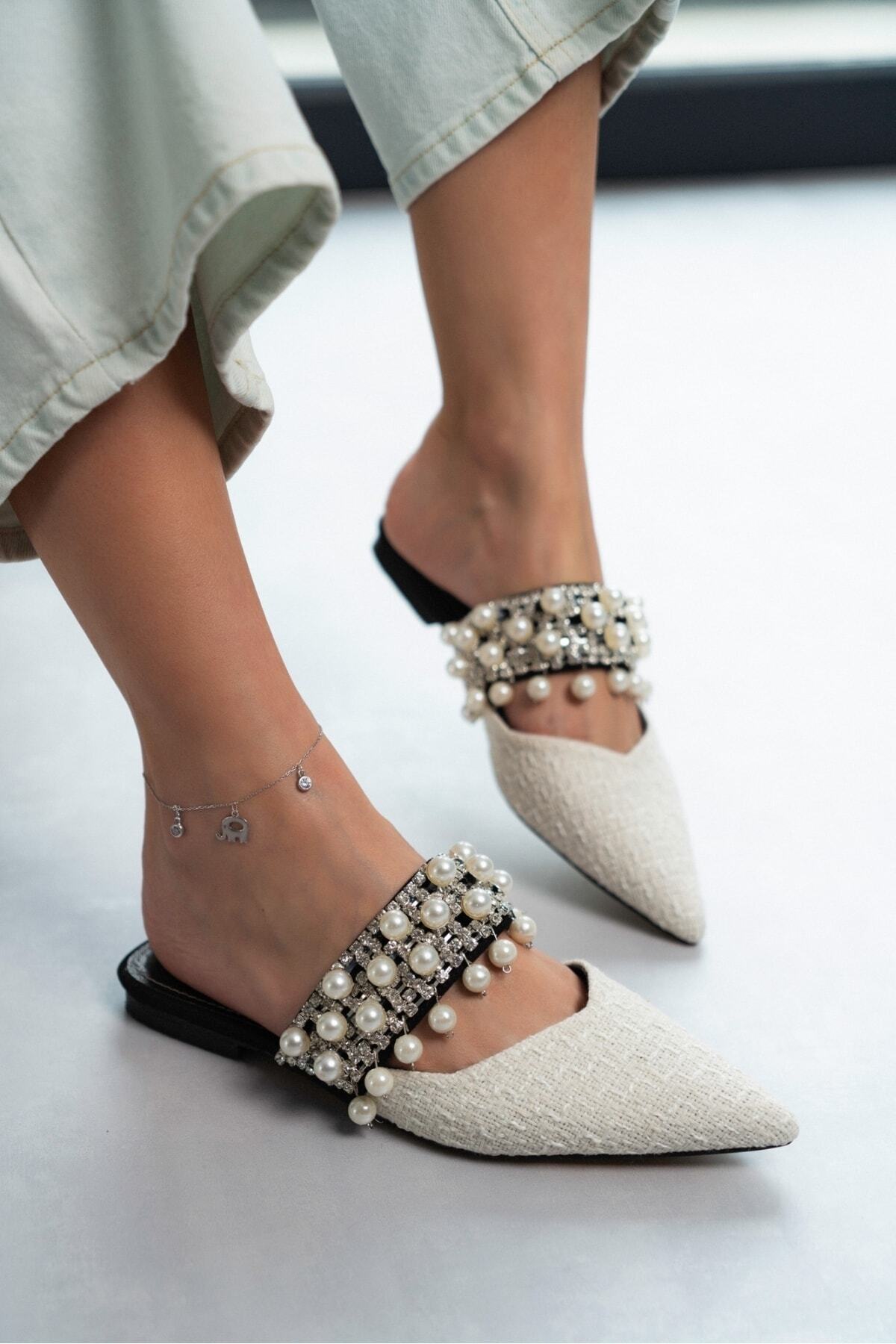 NİŞANTAŞI SHOES Fomax Beyaz Kilim Inci Detay Kadın Topuklu Terlik ...