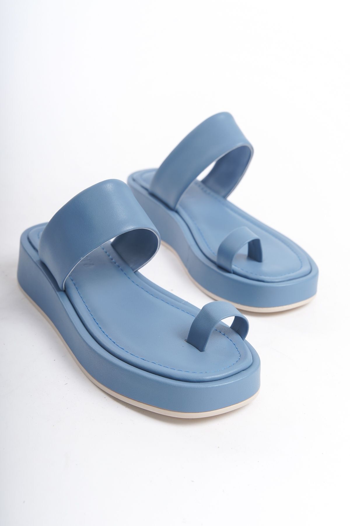 Shoesers Women's Special Design Orthopedic Sole Single Strap Flip Flops ...
