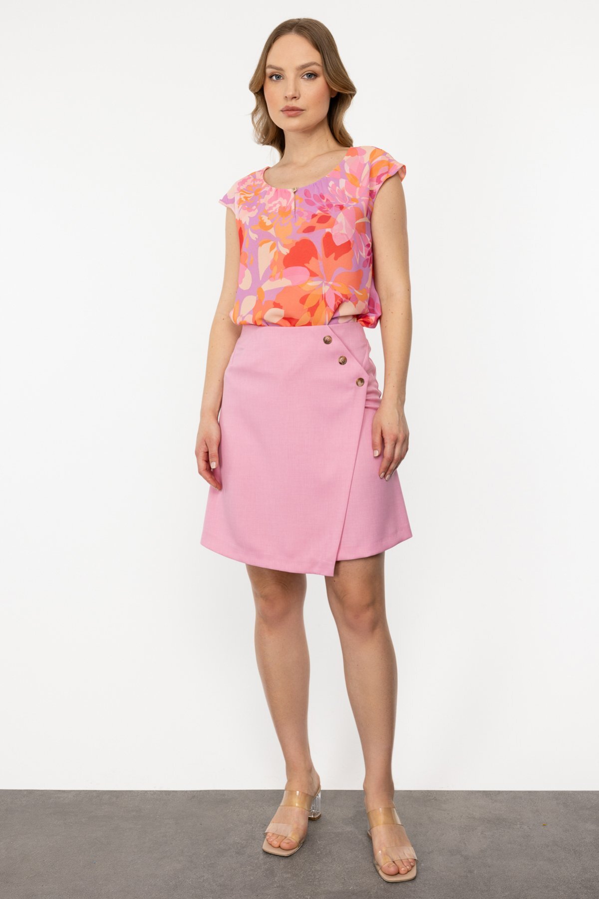 Ekol Mini Süs Düğmeli Etek Fiyatı, Yorumları - Trendyol