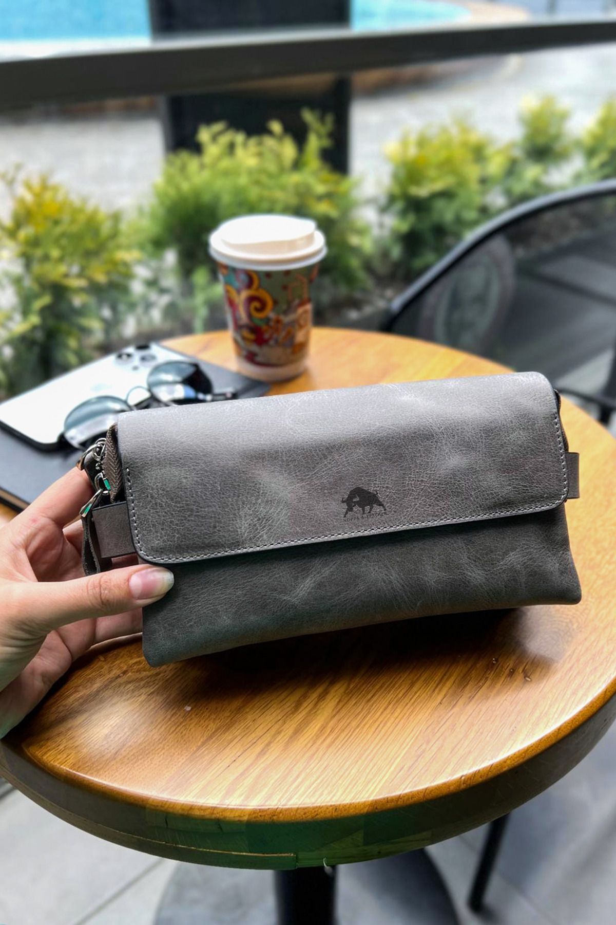 Noppa Unisex Gray Genuine Leather Bag - Zippered, Magnet and Phone ...