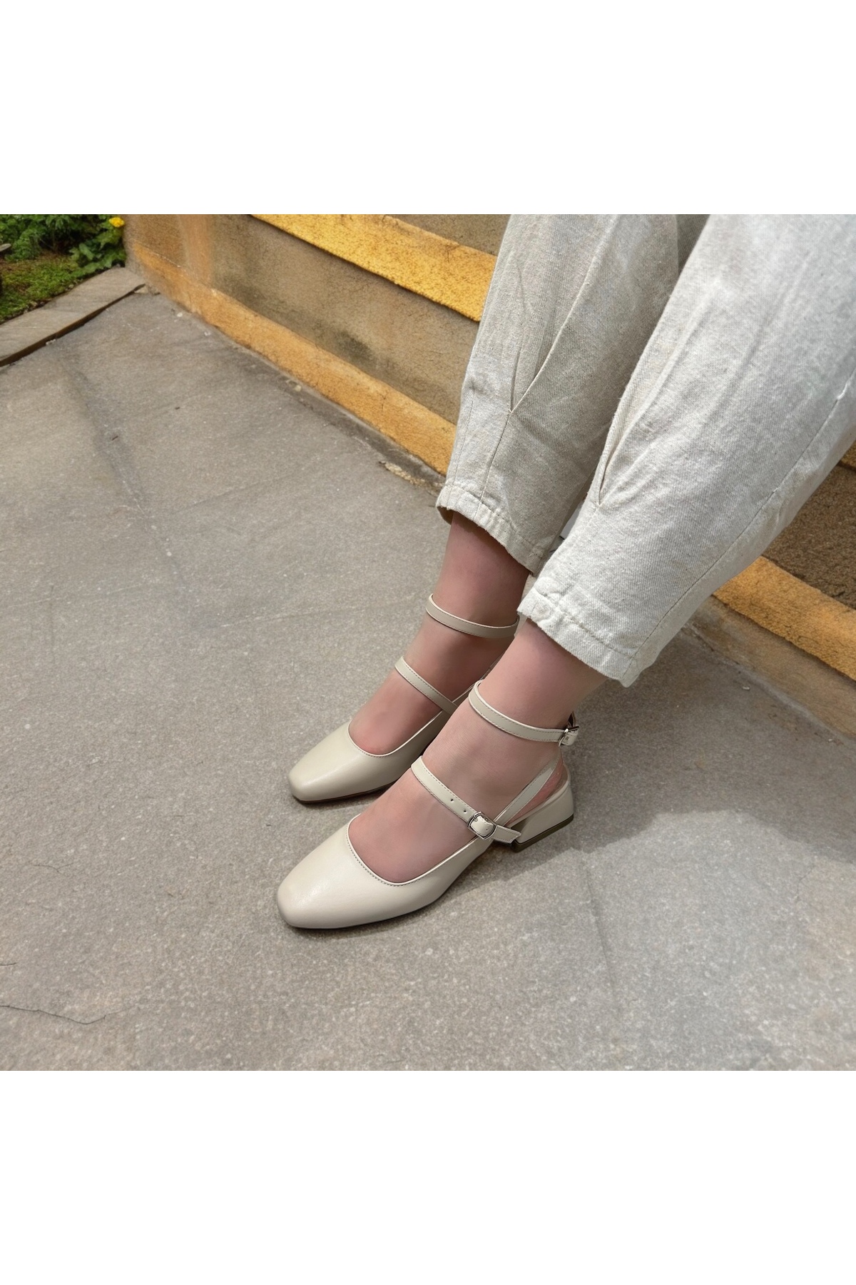 runa shoes kısa topuk arkası açık cilt babet Fiyatı, Yorumları - Trendyol