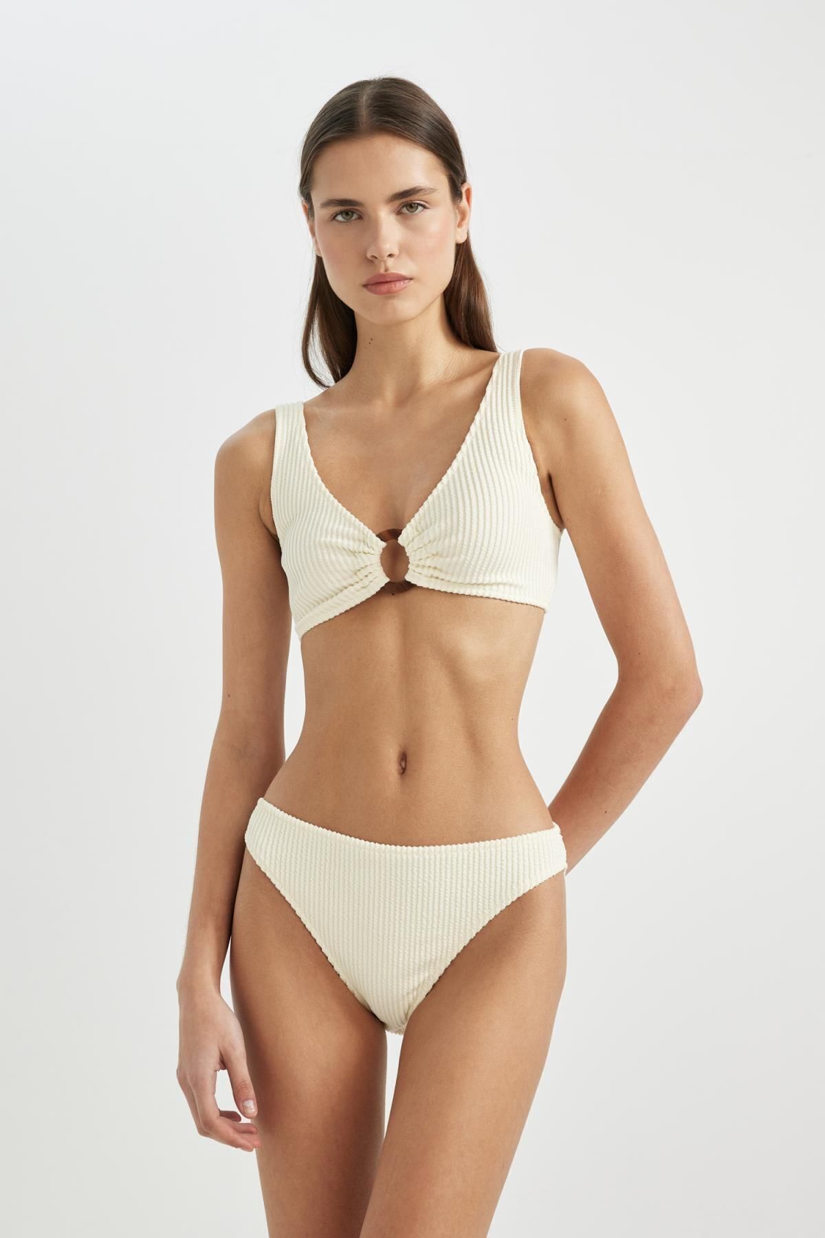 Defacto bikini store