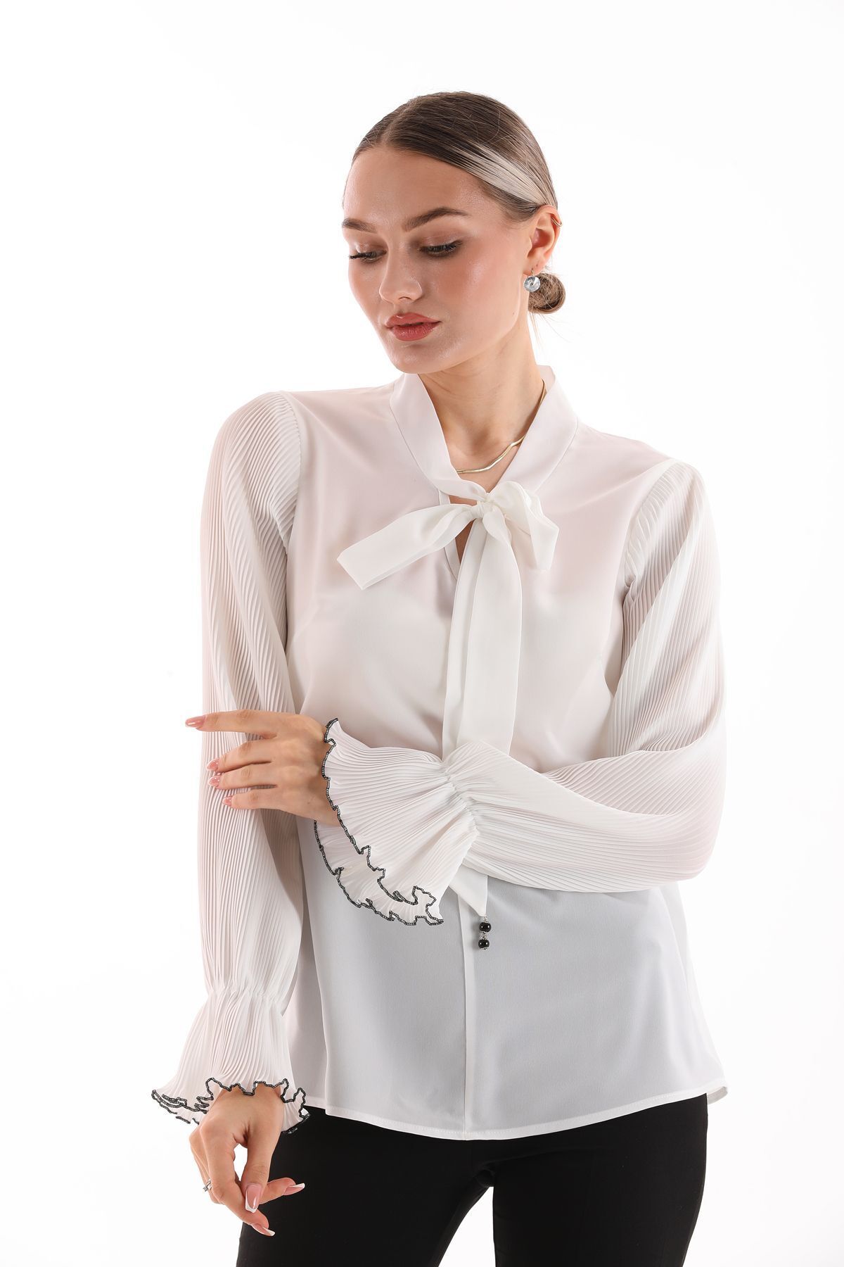 Loom Boutique Kadın Büyük Beden Kravat Yaka Plise Kollu Bluz B0044 ...