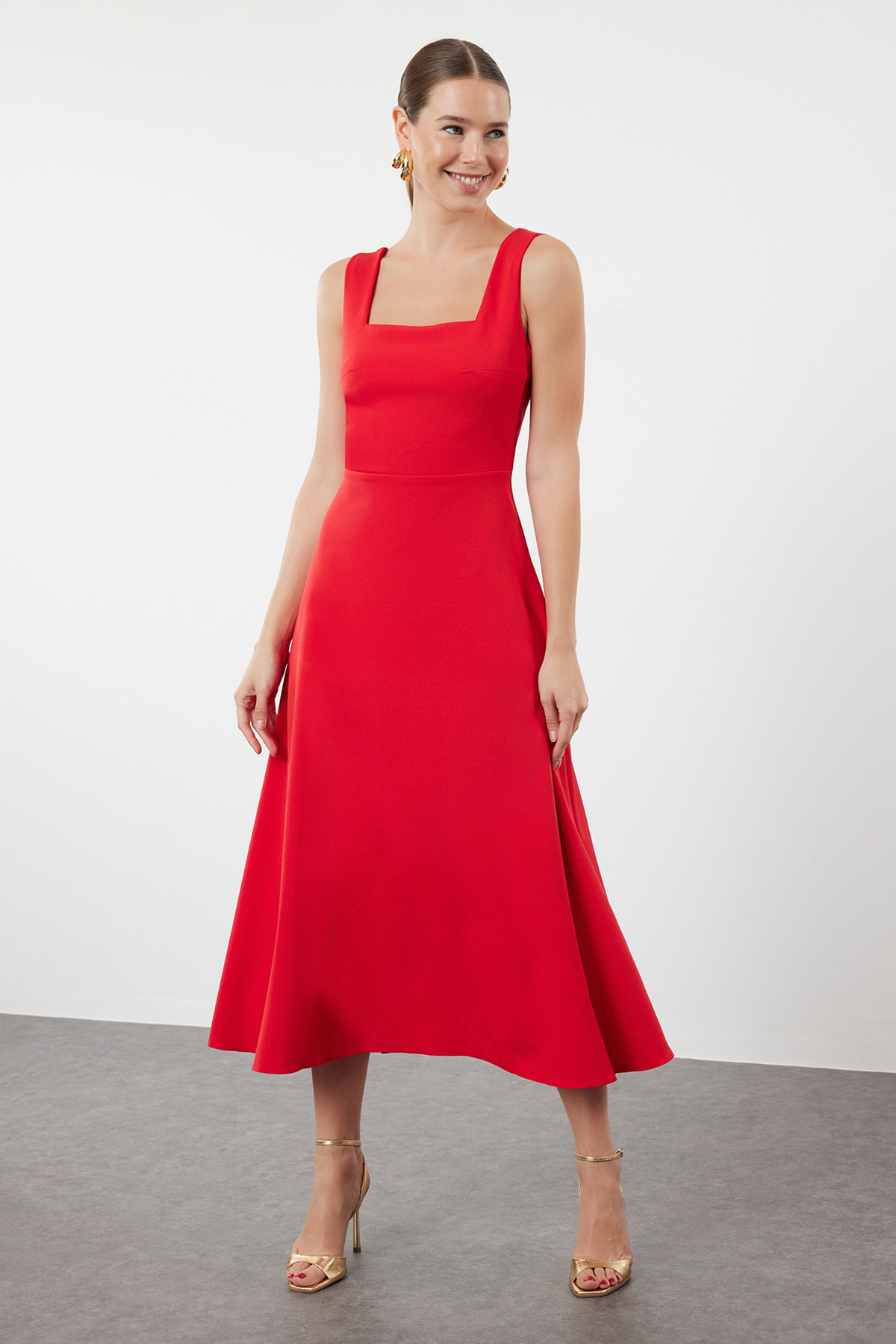 Trendyolmilla Kırmızı A-Kesim Dokuma Şık Abiye Elbise TPRSS24EL00208 ...