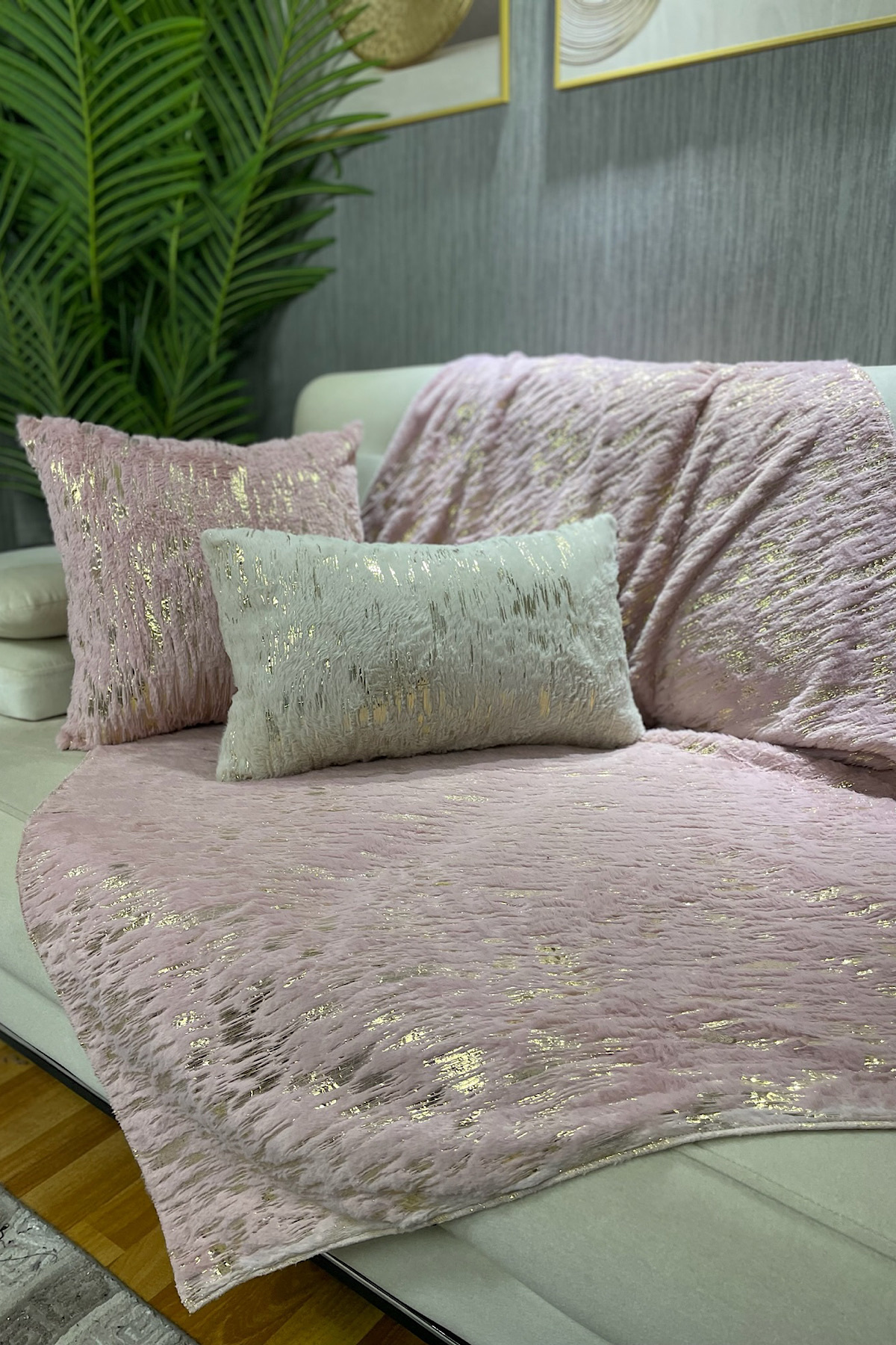 Paris Life Tavşan Peluş Gold Varak Baskılı Koltuk Örtüsü & Şalı - Pudra ...