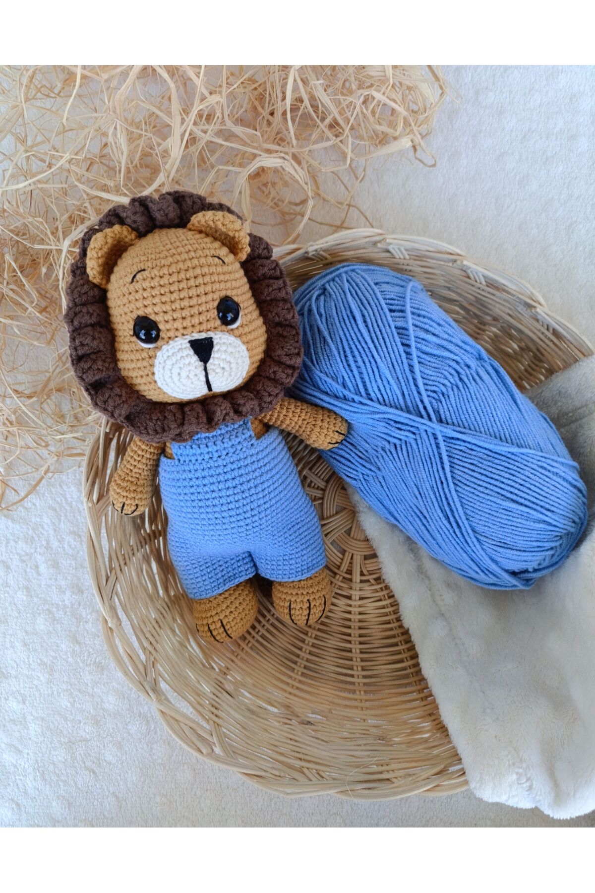 ev atölyem Amigurumi mavi tulumlu aslan max Fiyatı, Yorumları - Trendyol