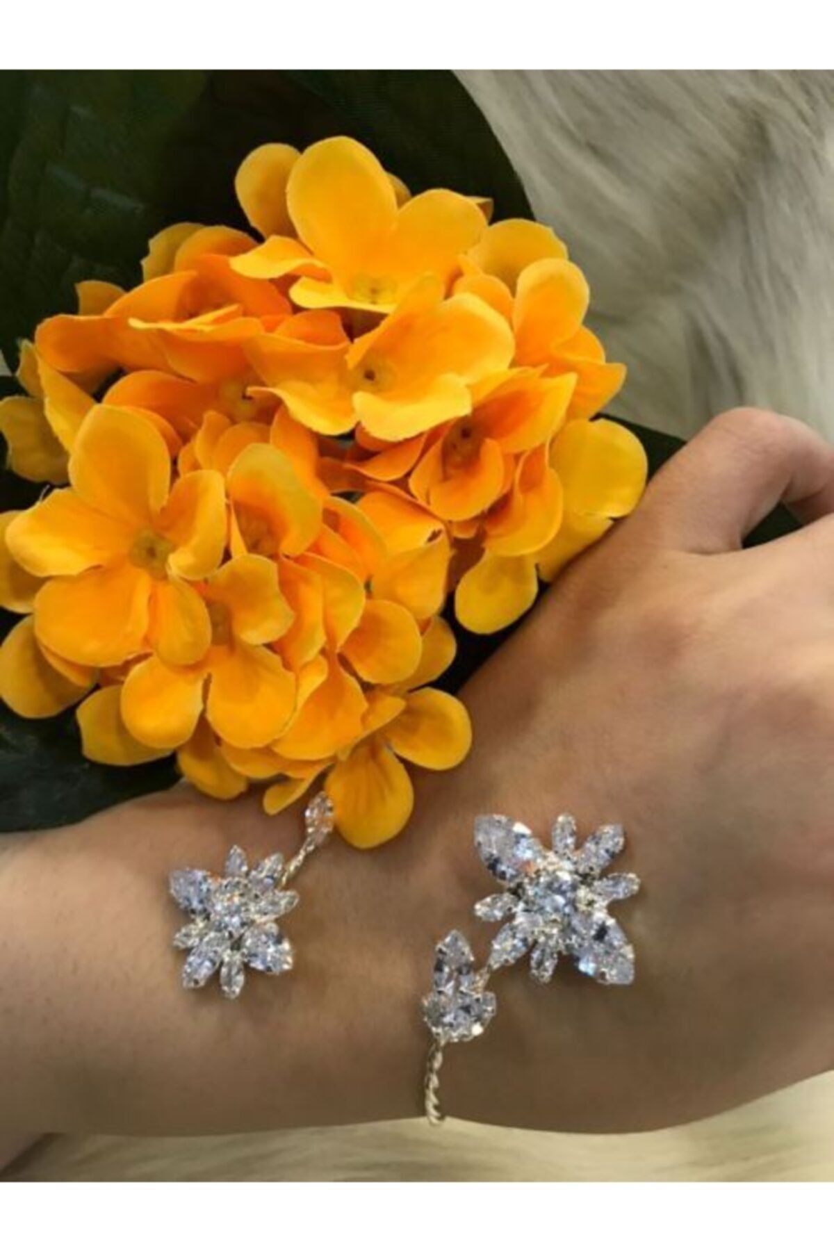 Hoşbirader Kadın Gümüş Renk Luxury Zirkon Taşlı Handwell Şahmeran Charm ...