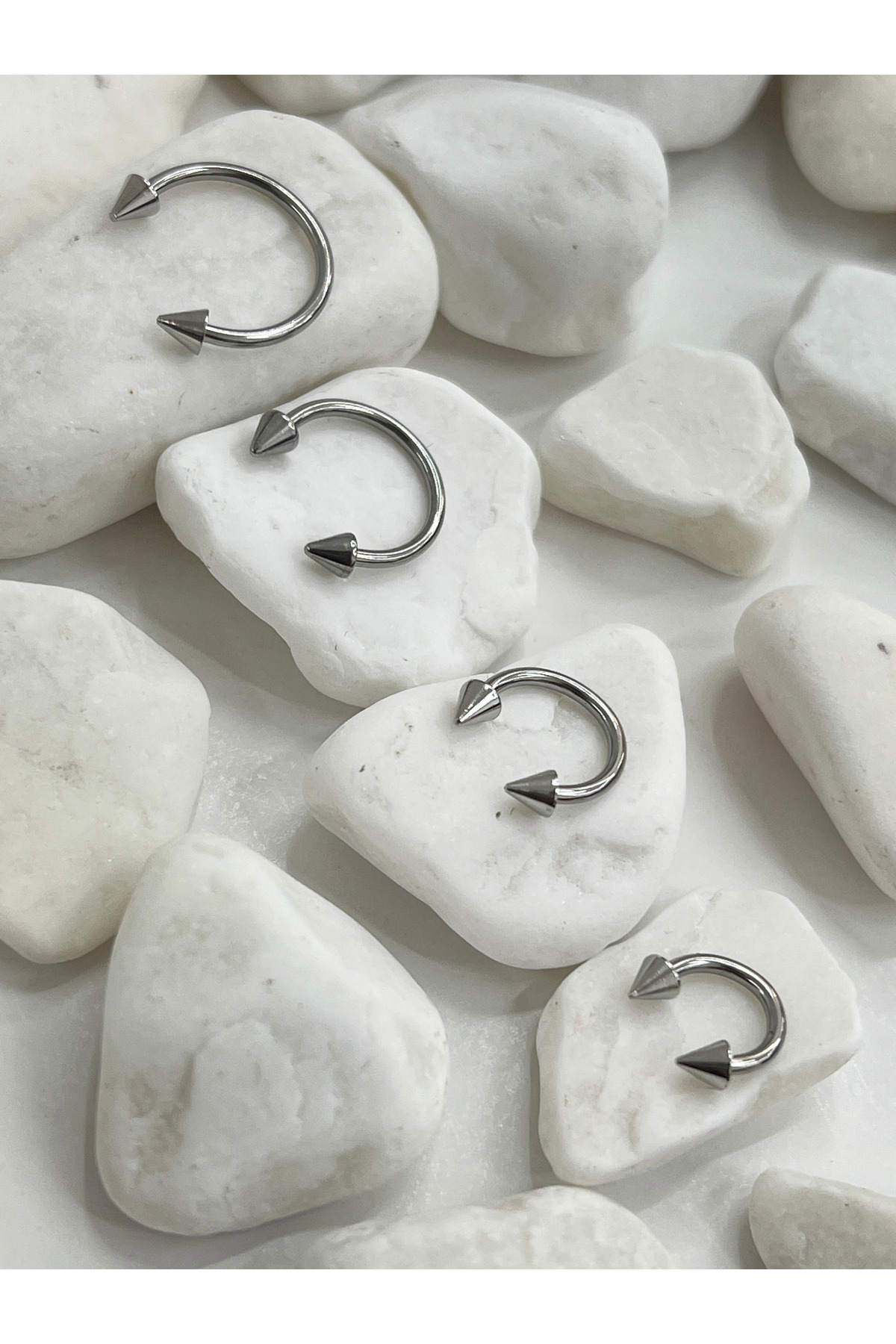 Karınca Piercing Spike Halka Piercing Forward Helix Burun Rook Septum Snug Daith Smiley Dudak ...